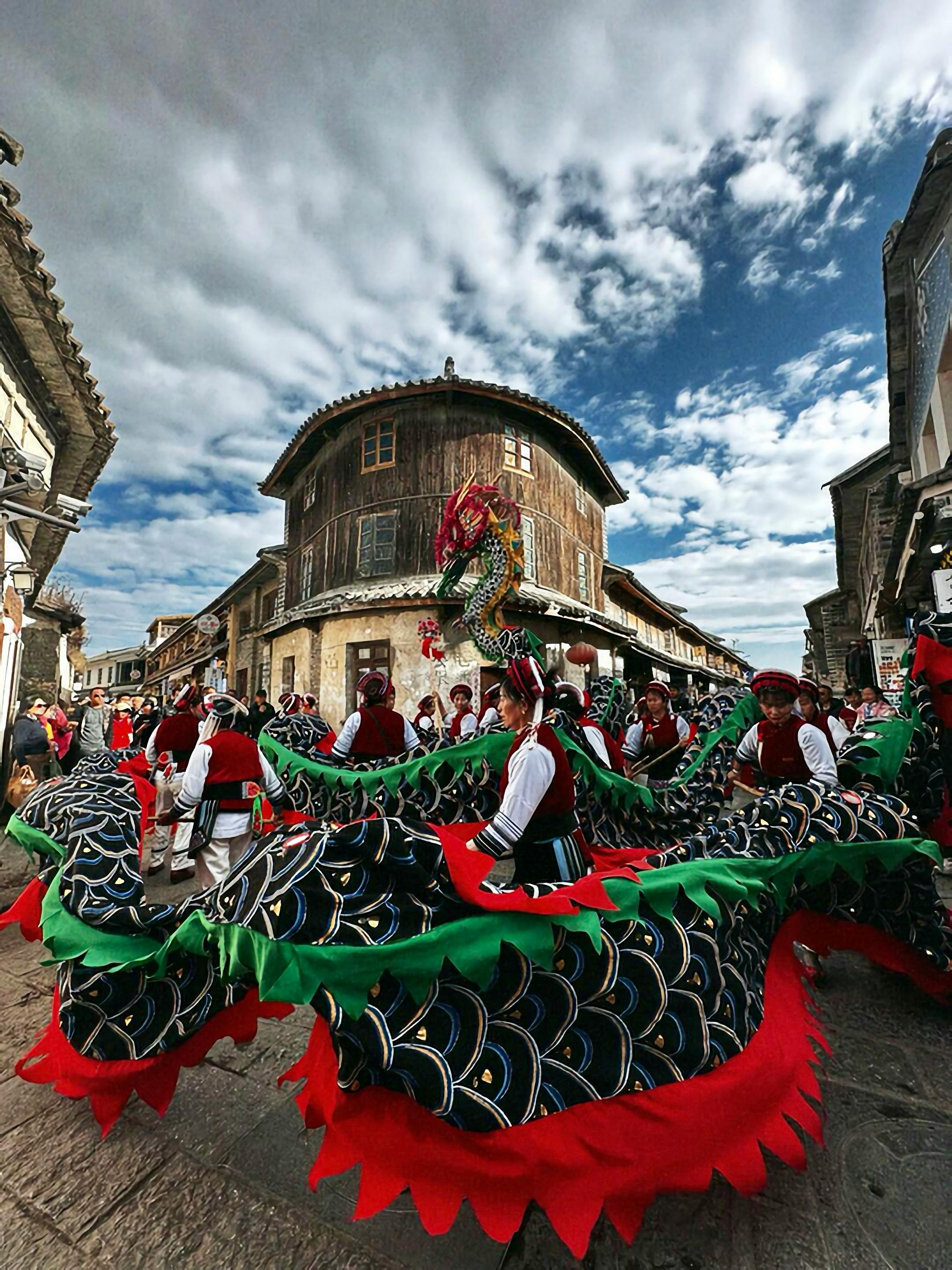 Vibrant Dragon Dance Festival Celebration · Free Stock Photo