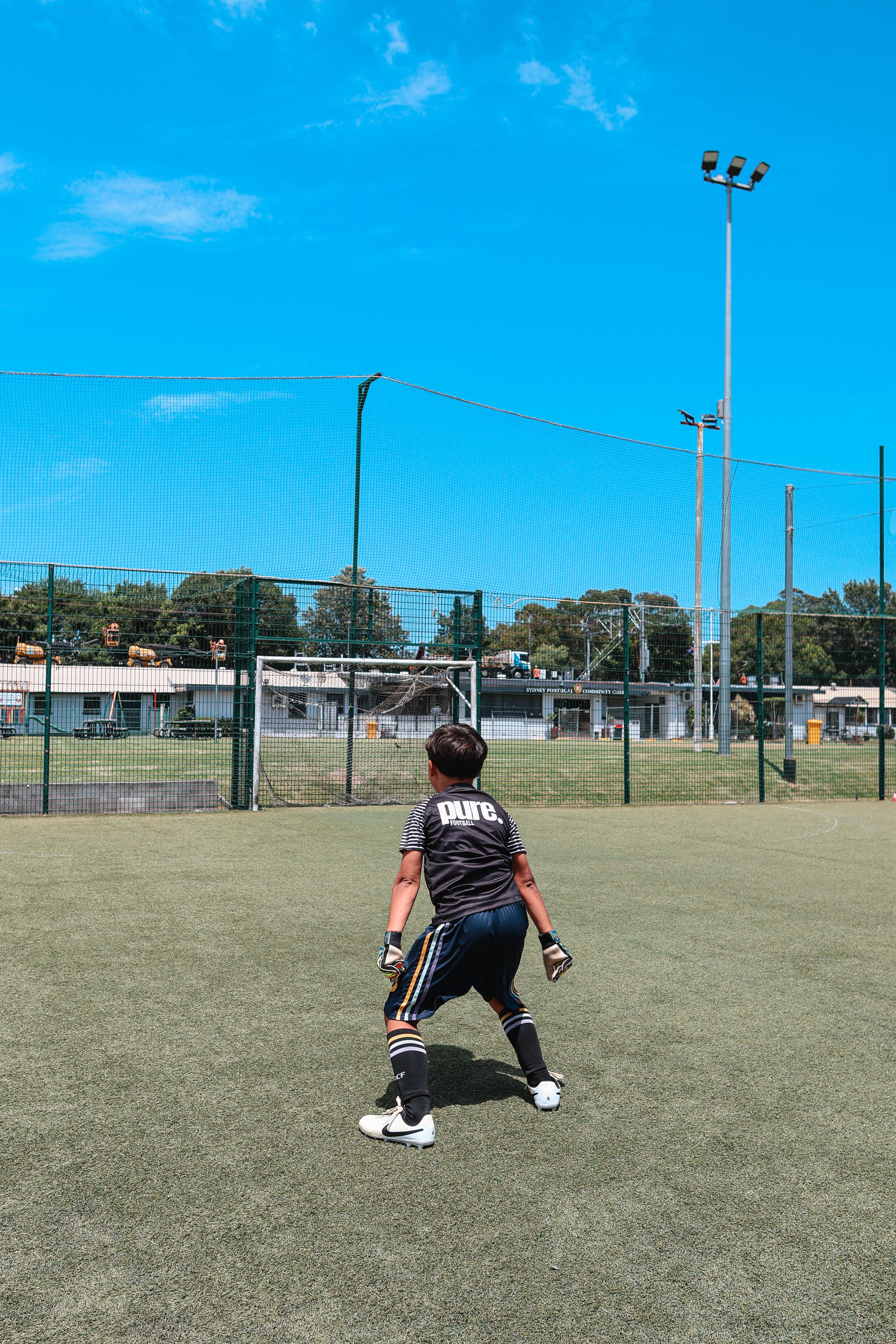 Academy Sports Football Gloves: Expert Guide for Players, Clubs, and ...