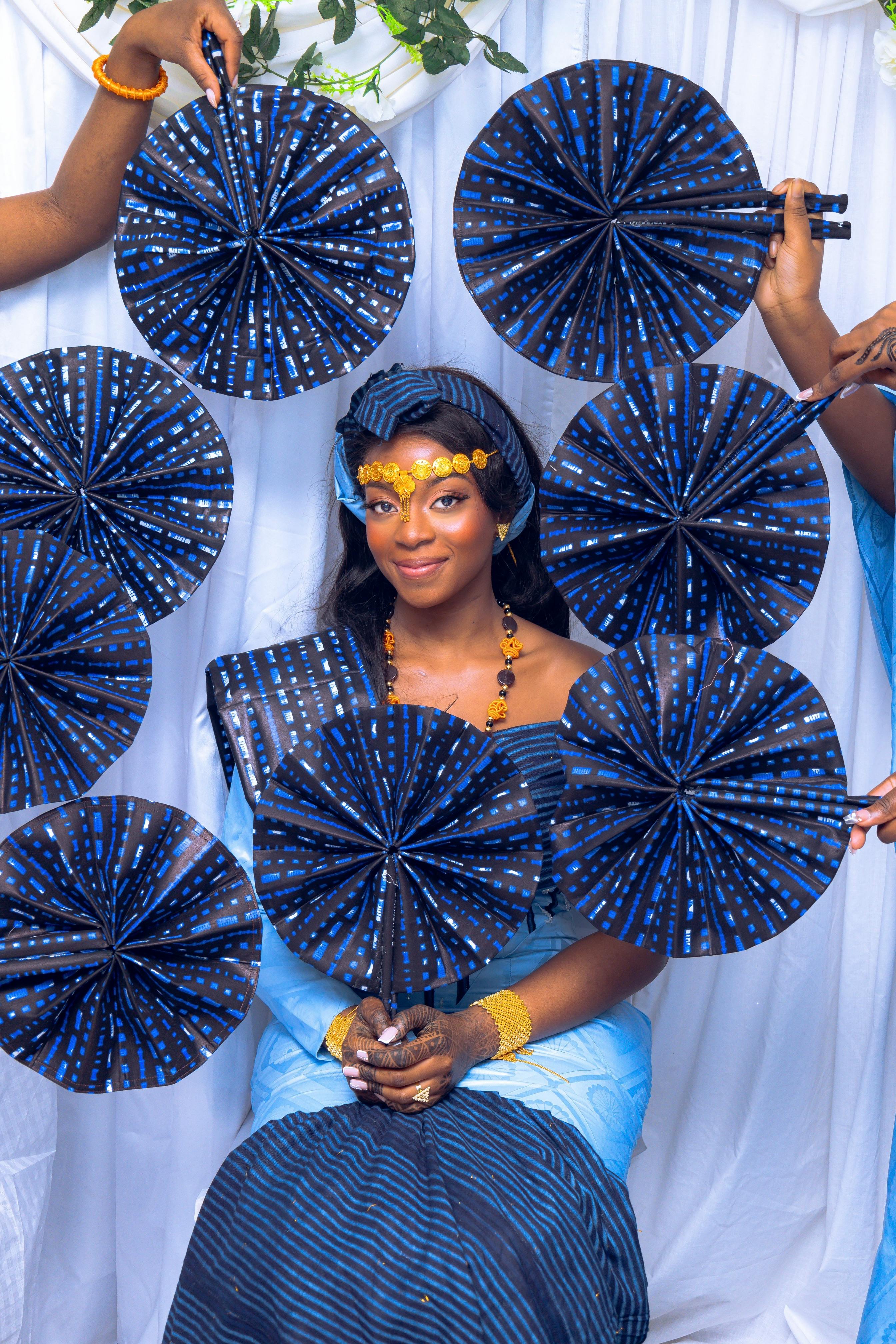 Women With Fans Photos, Download The BEST Free Women With Fans Stock ...