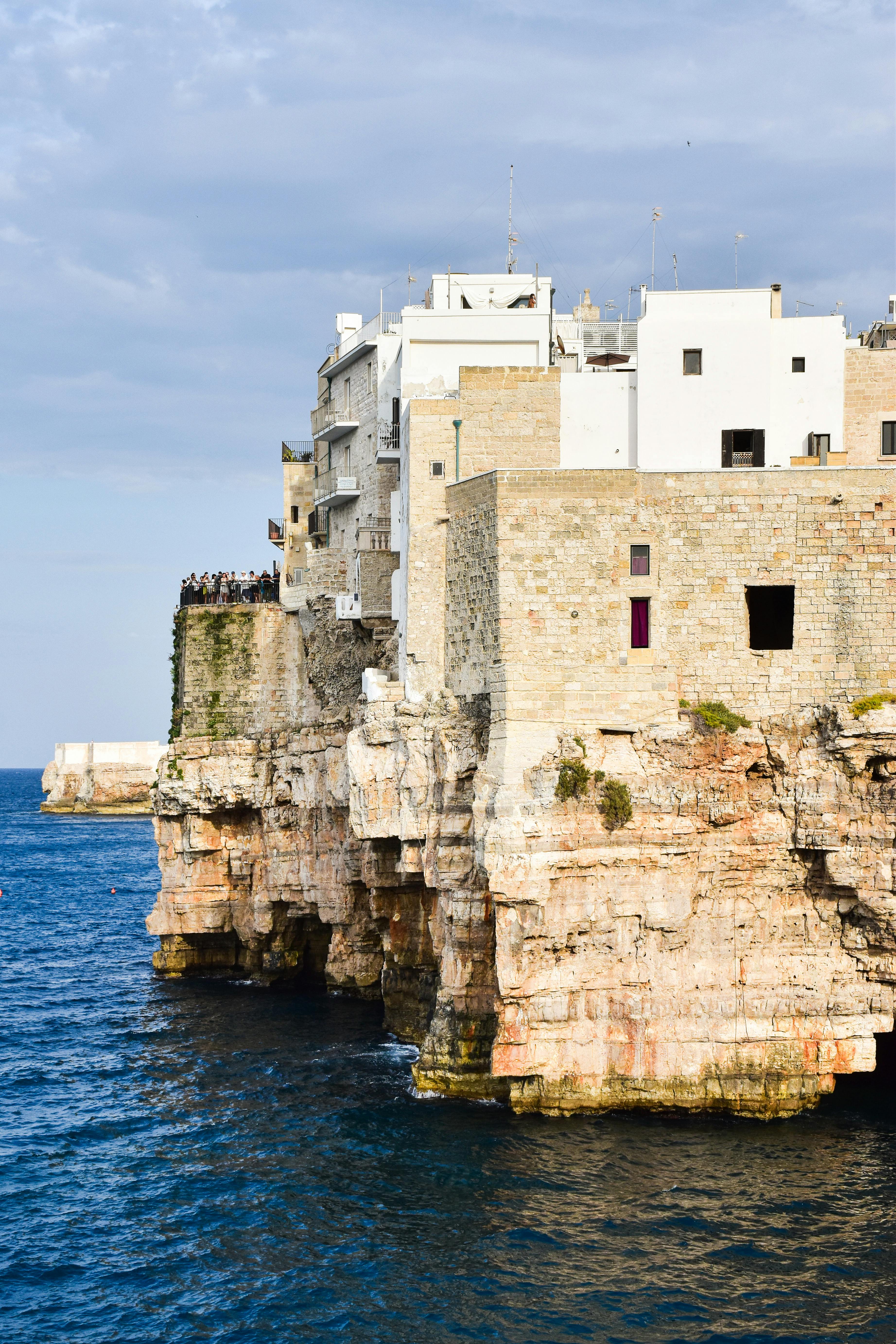Stunning Coastal Cliffs in Polignano a Mare, Italy · Free Stock Photo