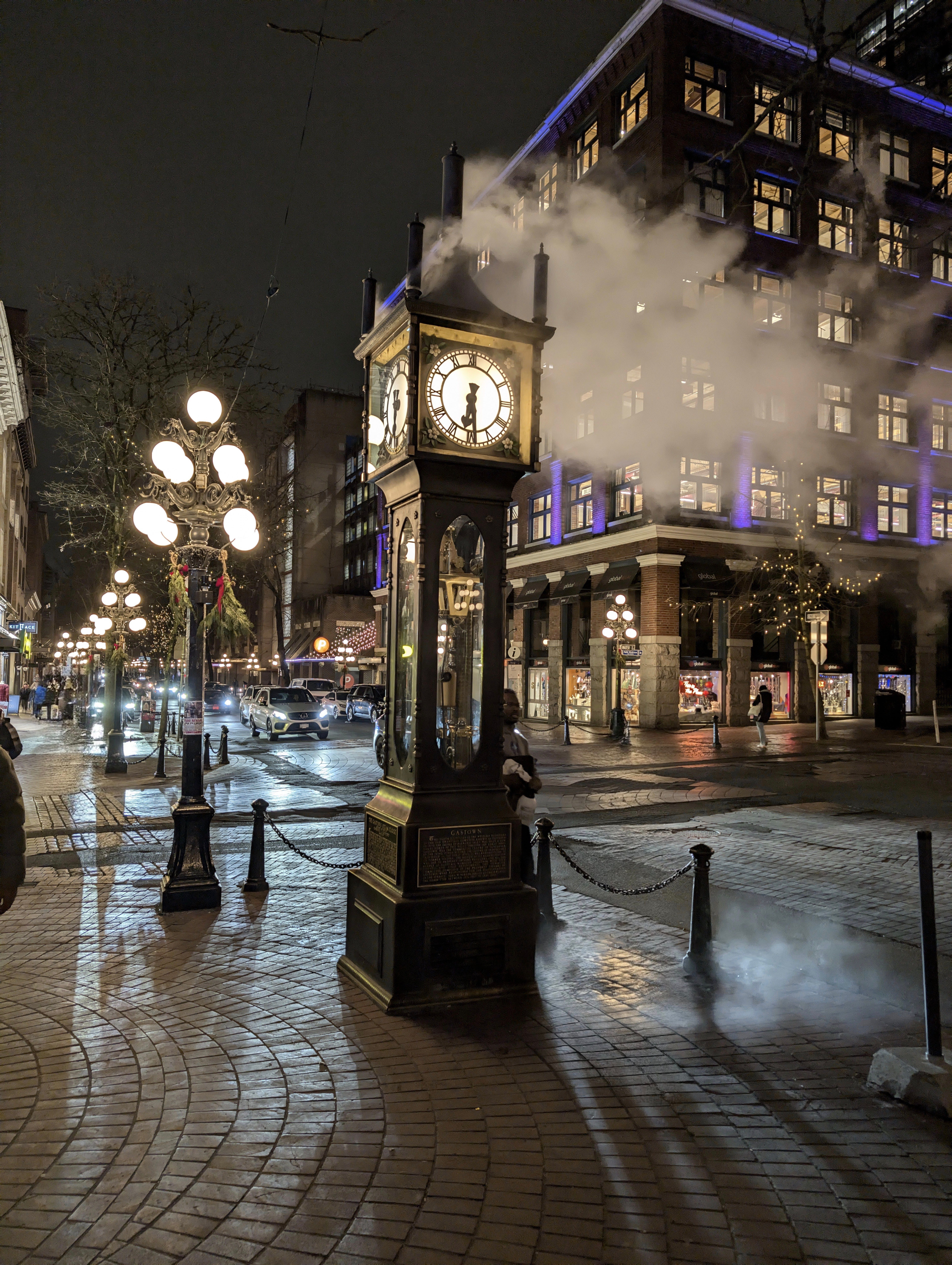 Gastown Steam Clock at Night in Vancouver · Free Stock Photo