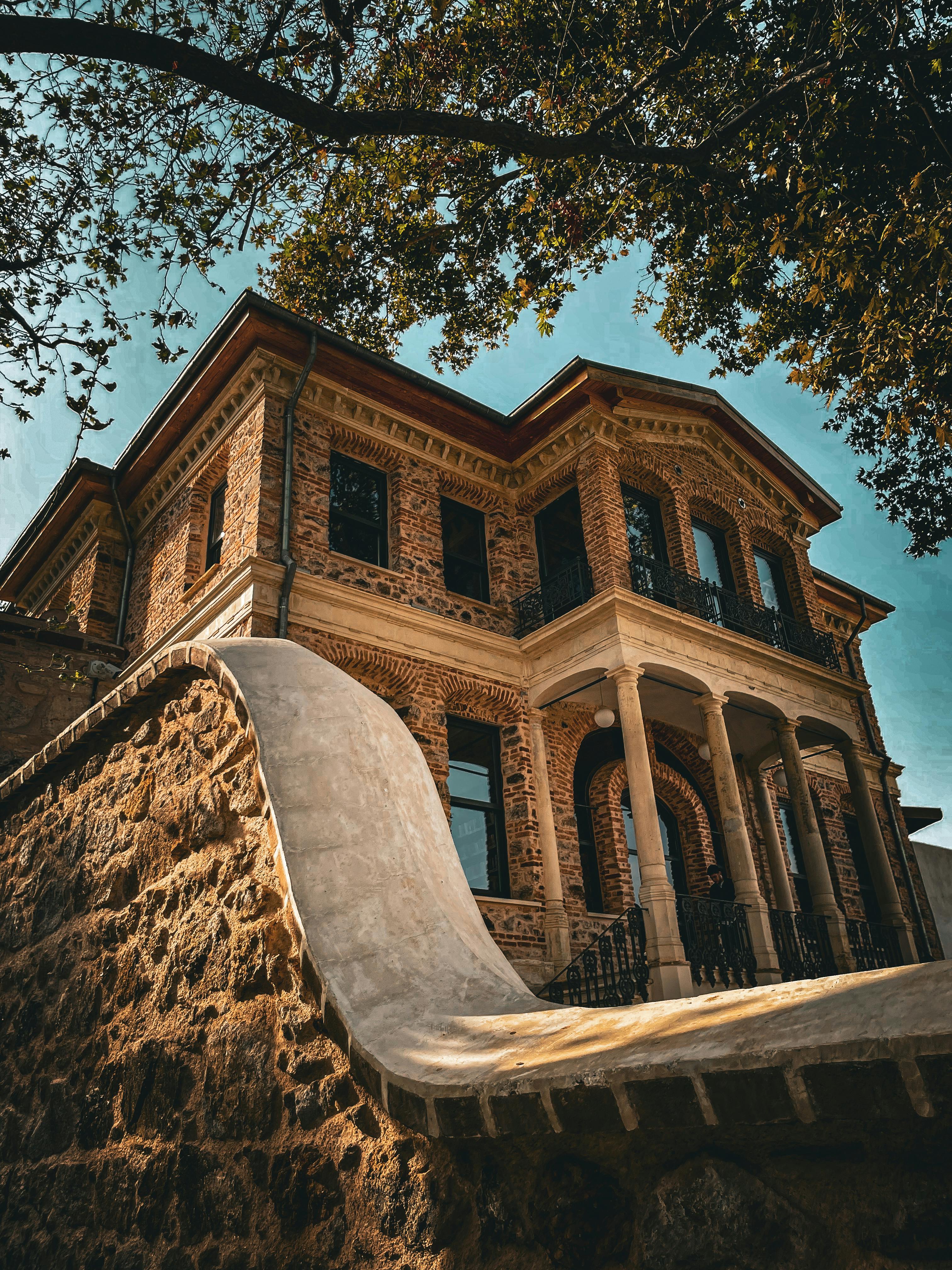 Historic Stone House in İstanbul with Rustic Charm · Free Stock Photo