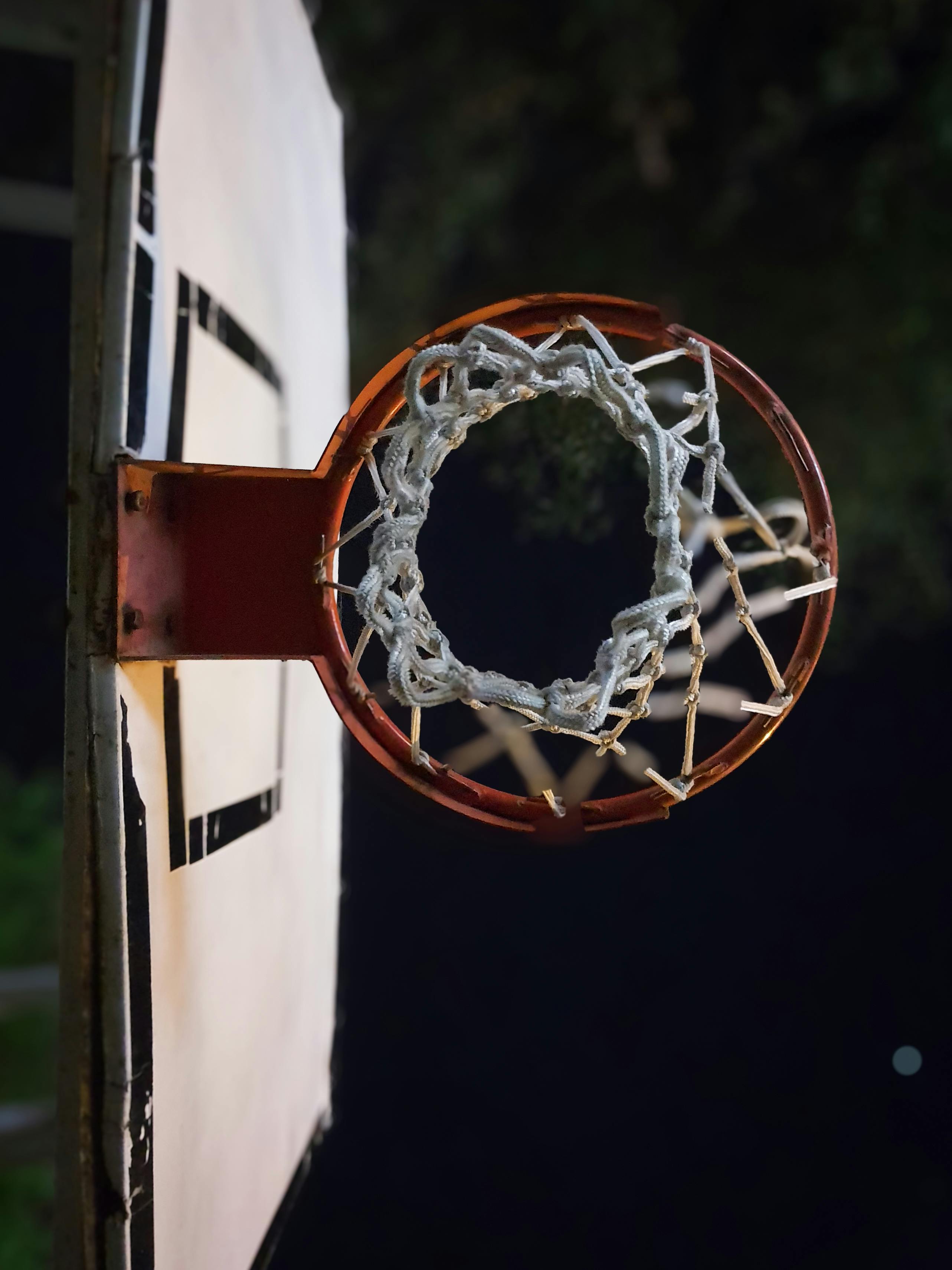 Red Basketball Rim · Free Stock Photo