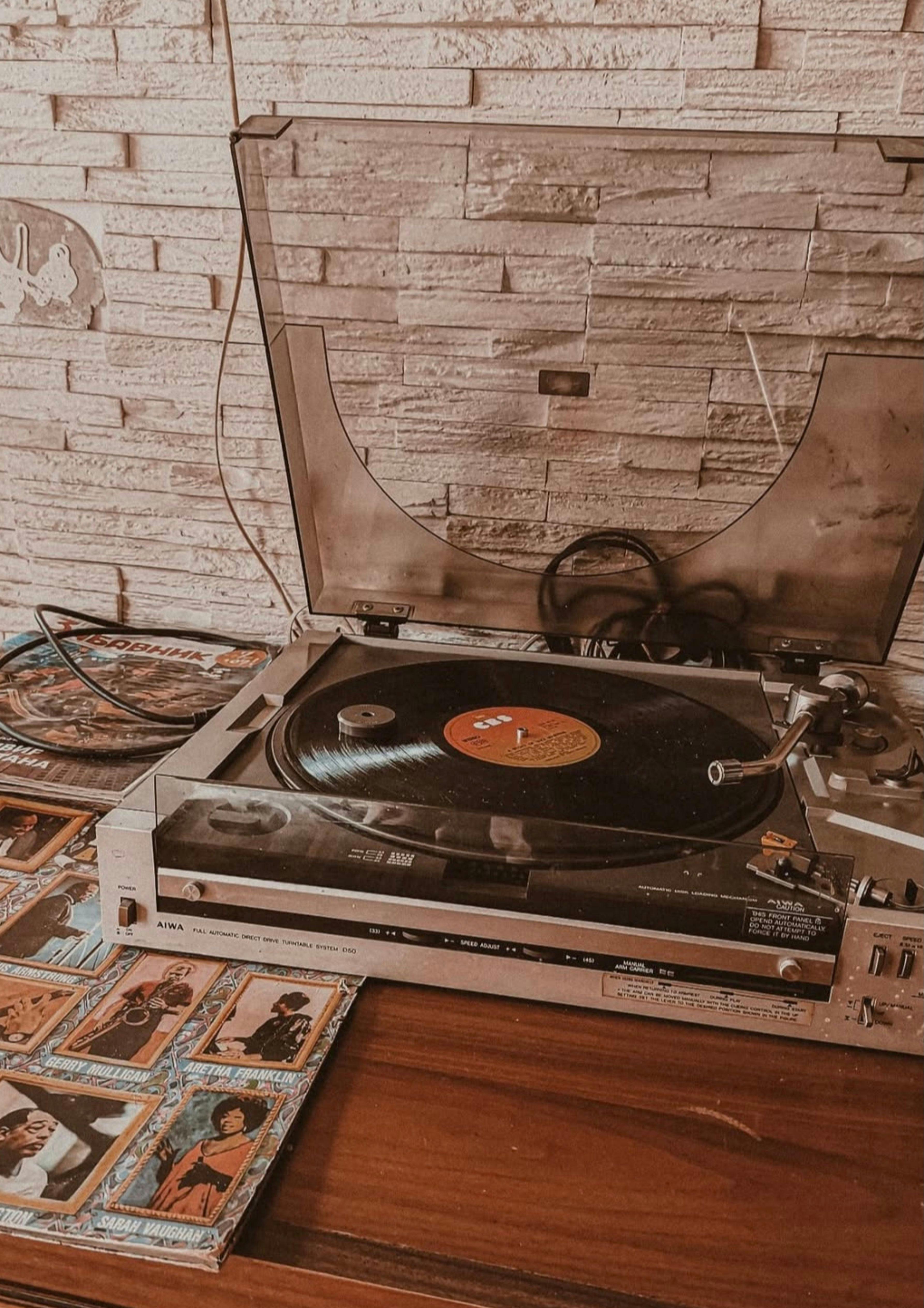 Vintage Vinyl Record Player with LPs · Free Stock Photo