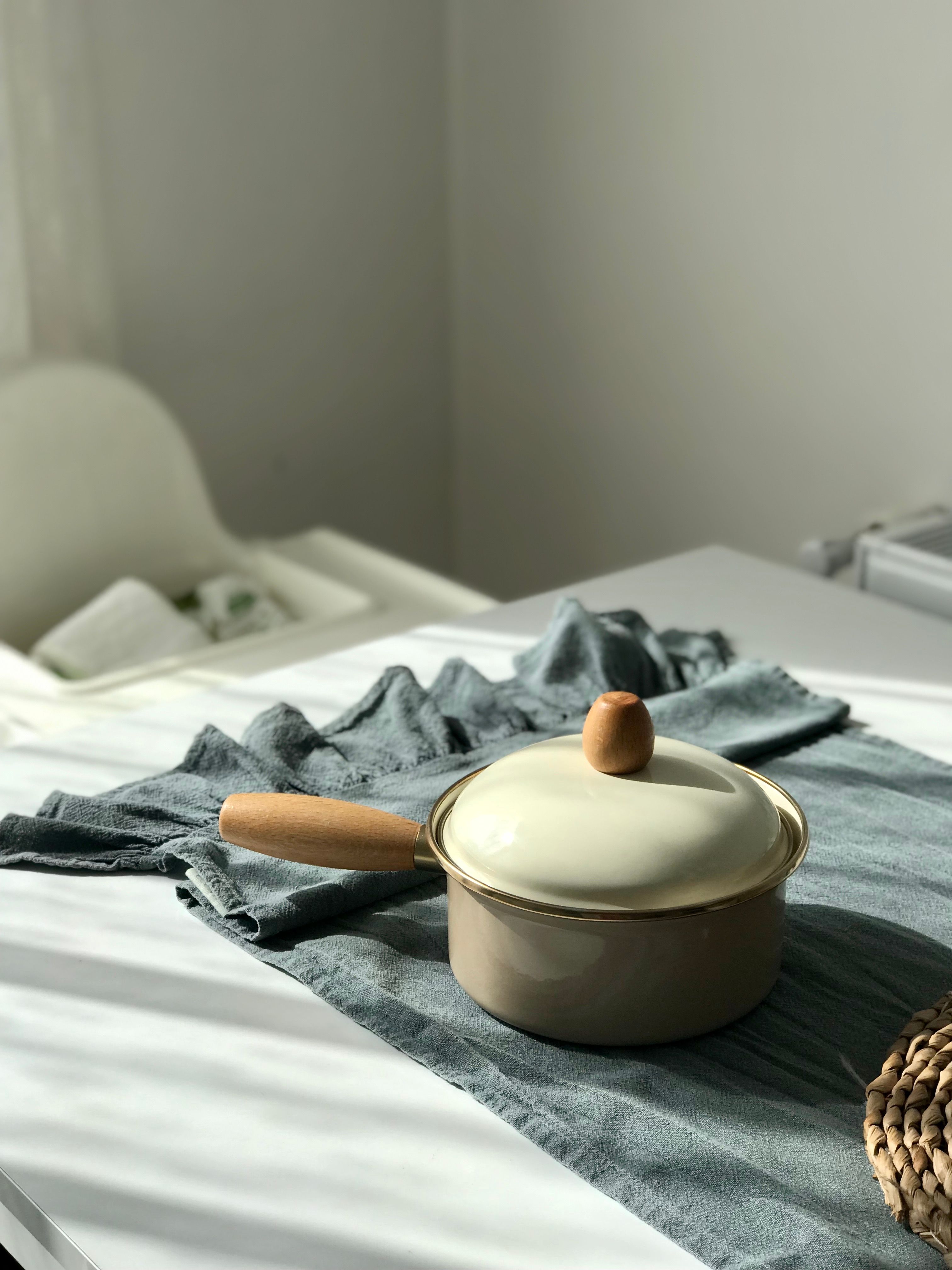 Minimalist Kitchen Scene with Elegant Pot · Free Stock Photo