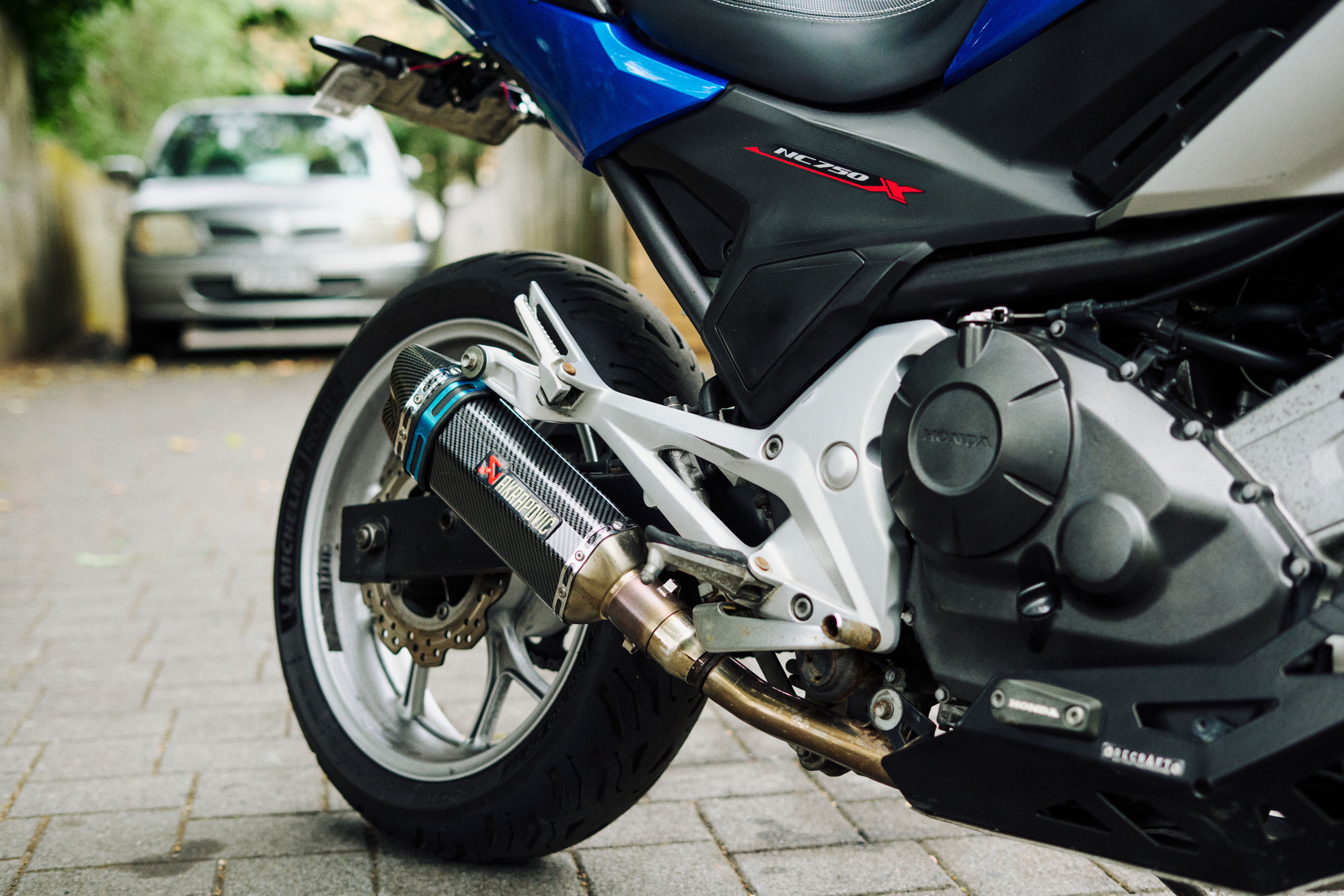 Close Up Knalpot Motor Modifikasi Di Auckland · Foto Stok Gratis