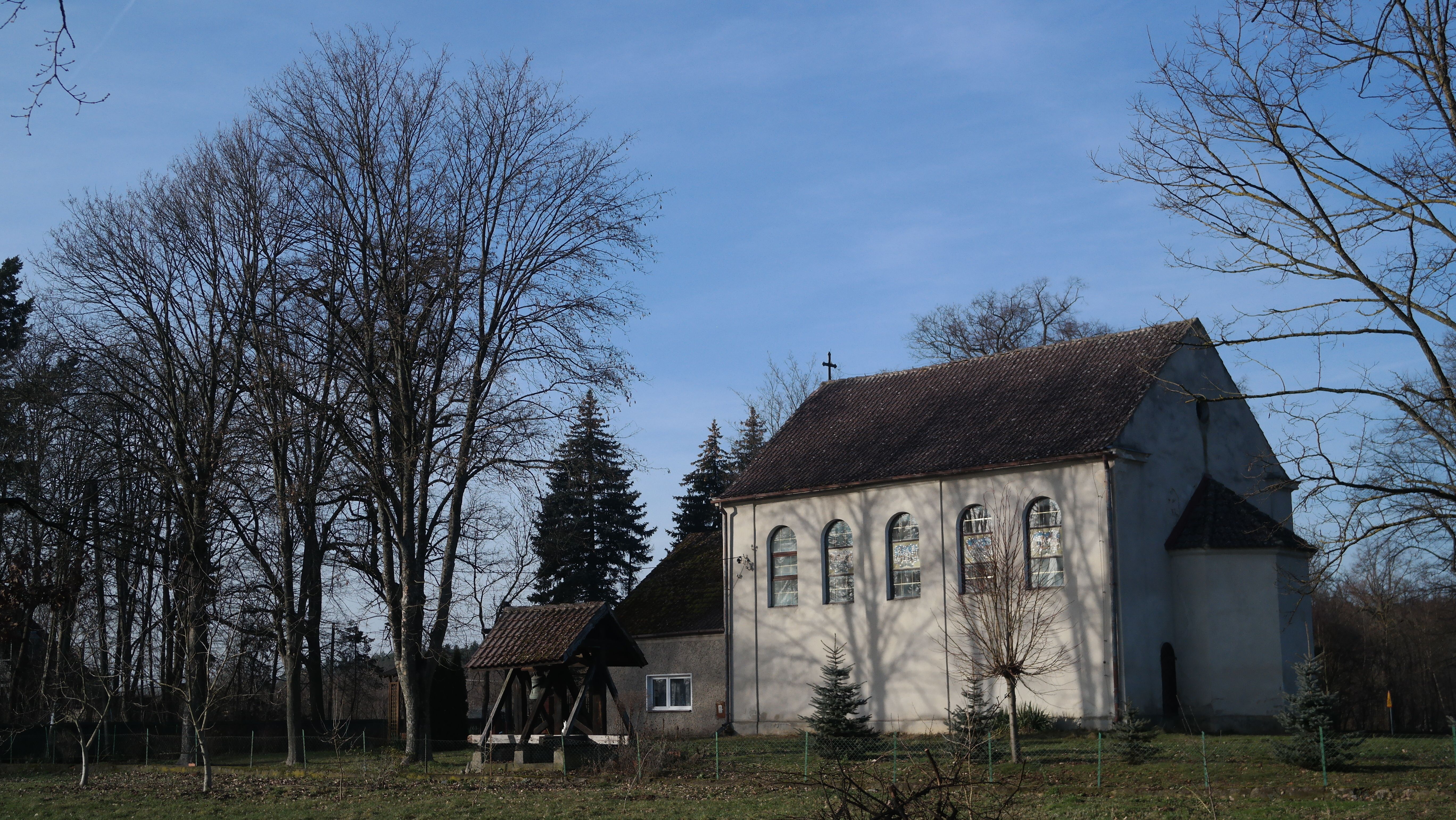 Serene Countryside Chapel in Early Spring · Free Stock Photo