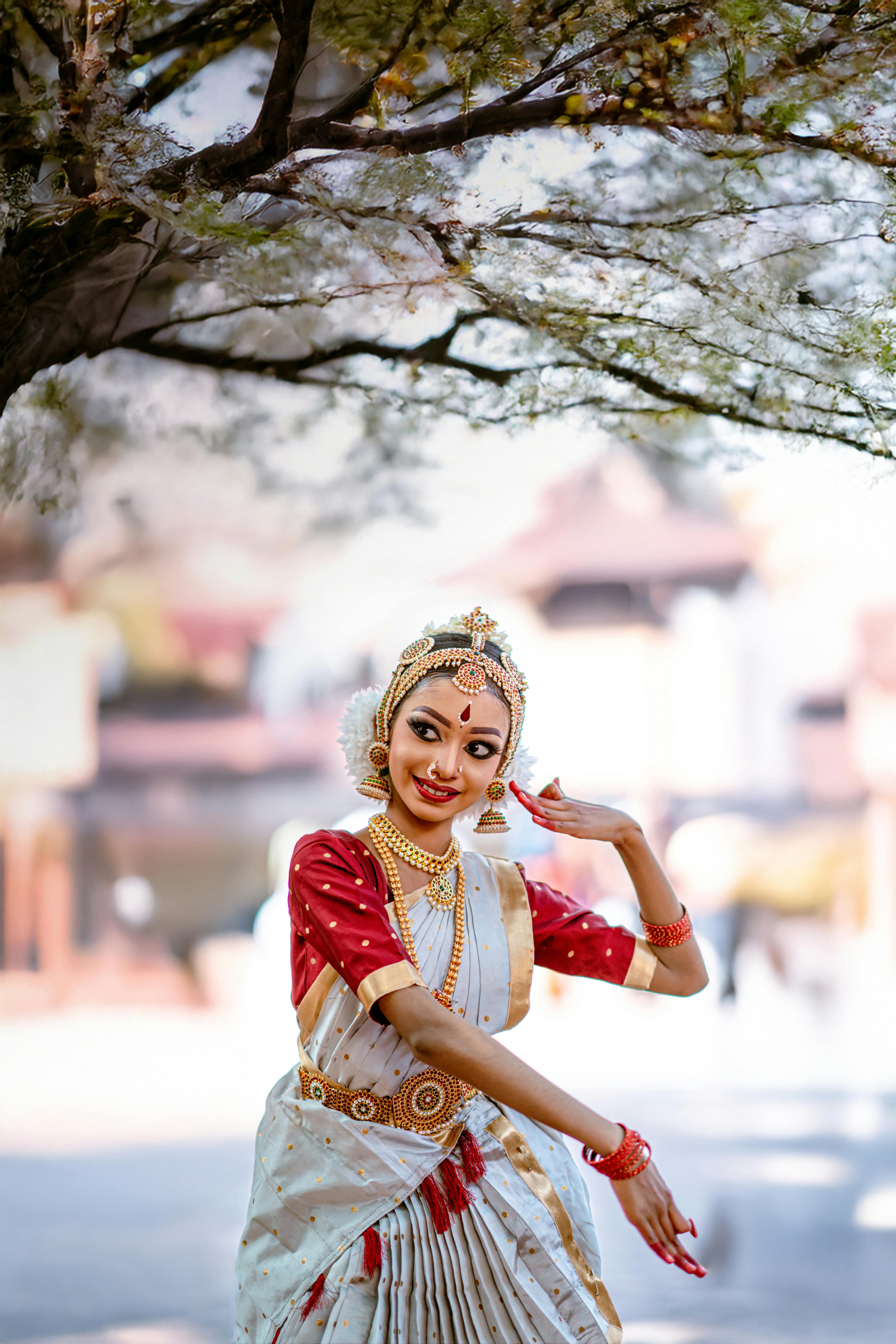 Graceful Classical Dancer Performing in Kerala · Free Stock Photo