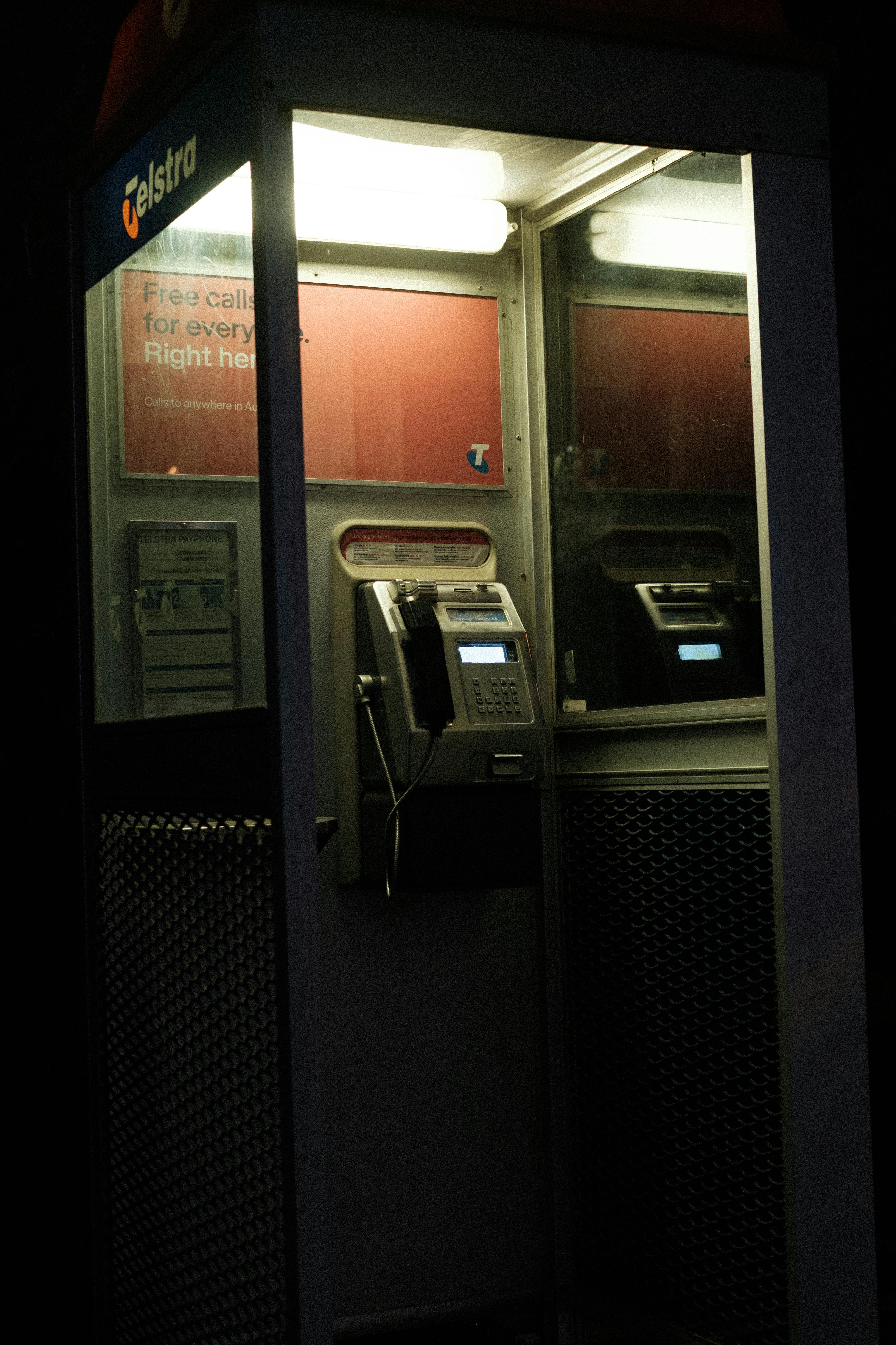 Retro Telstra Phone Booth at Night · Free Stock Photo