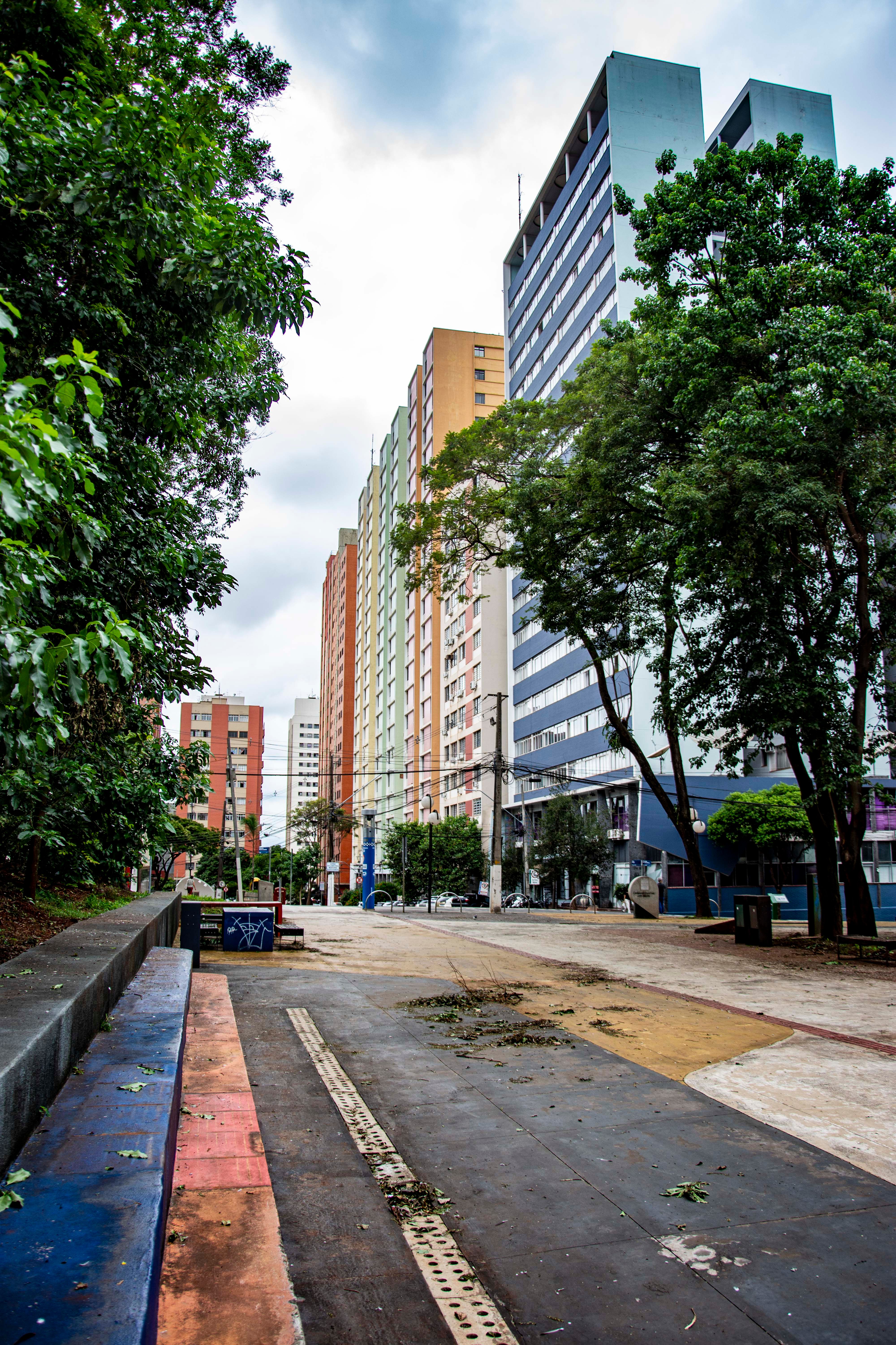 Urban Street View in Londrina, Brazil · Free Stock Photo