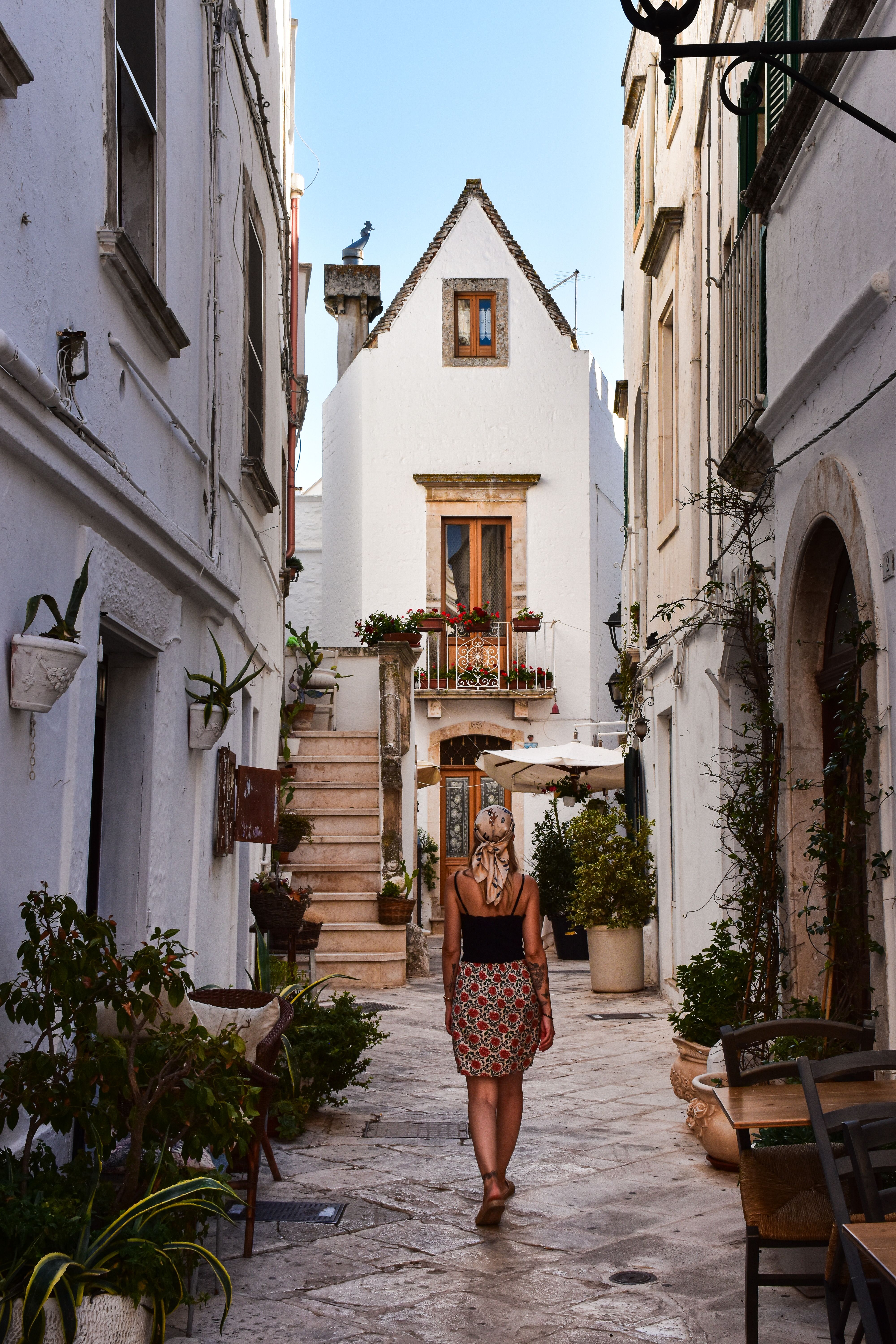 Charming Walkway in Historic Italian Village · Free Stock Photo