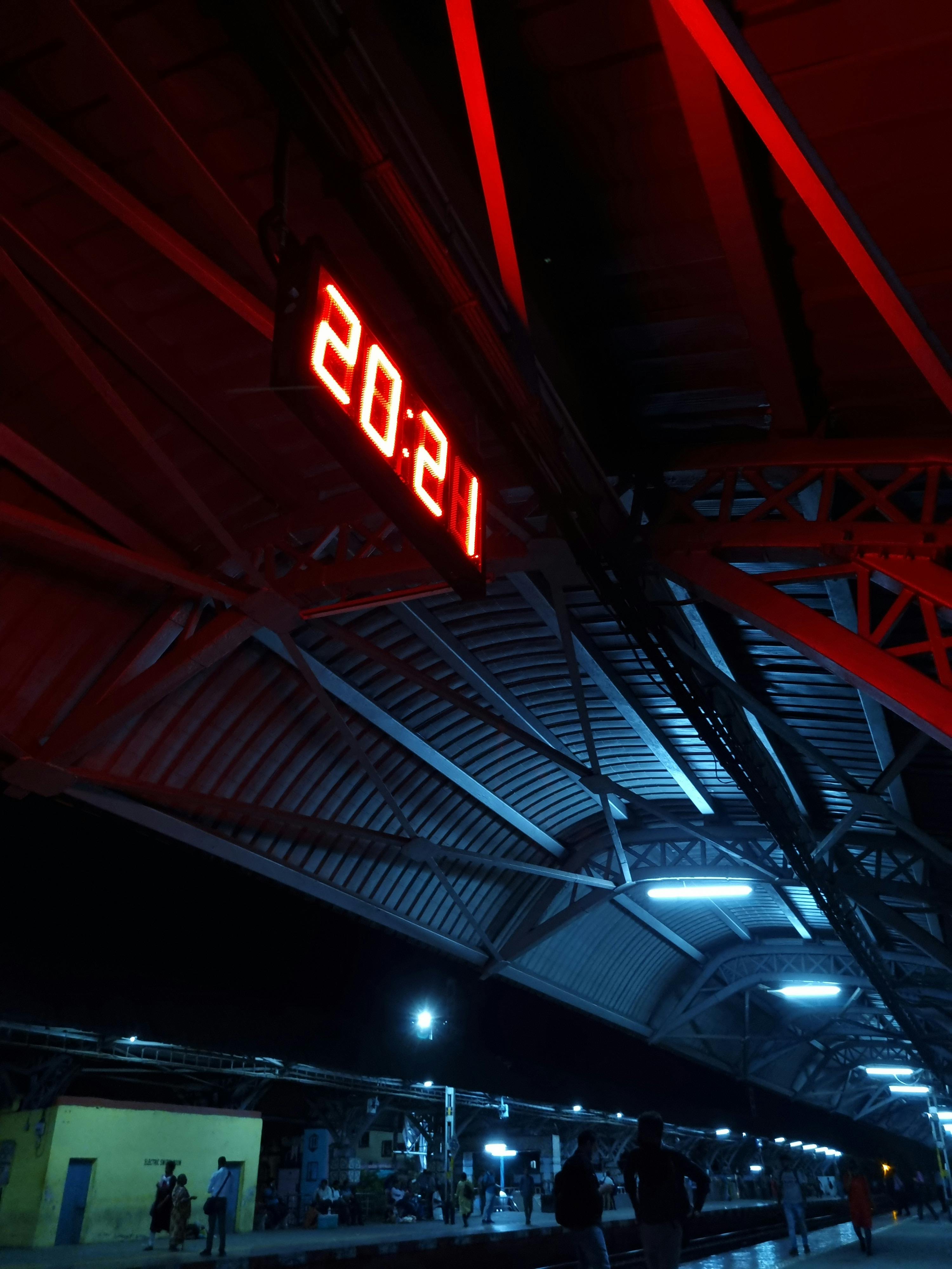 Vibrant Night at Konnagar Railway Station · Free Stock Photo