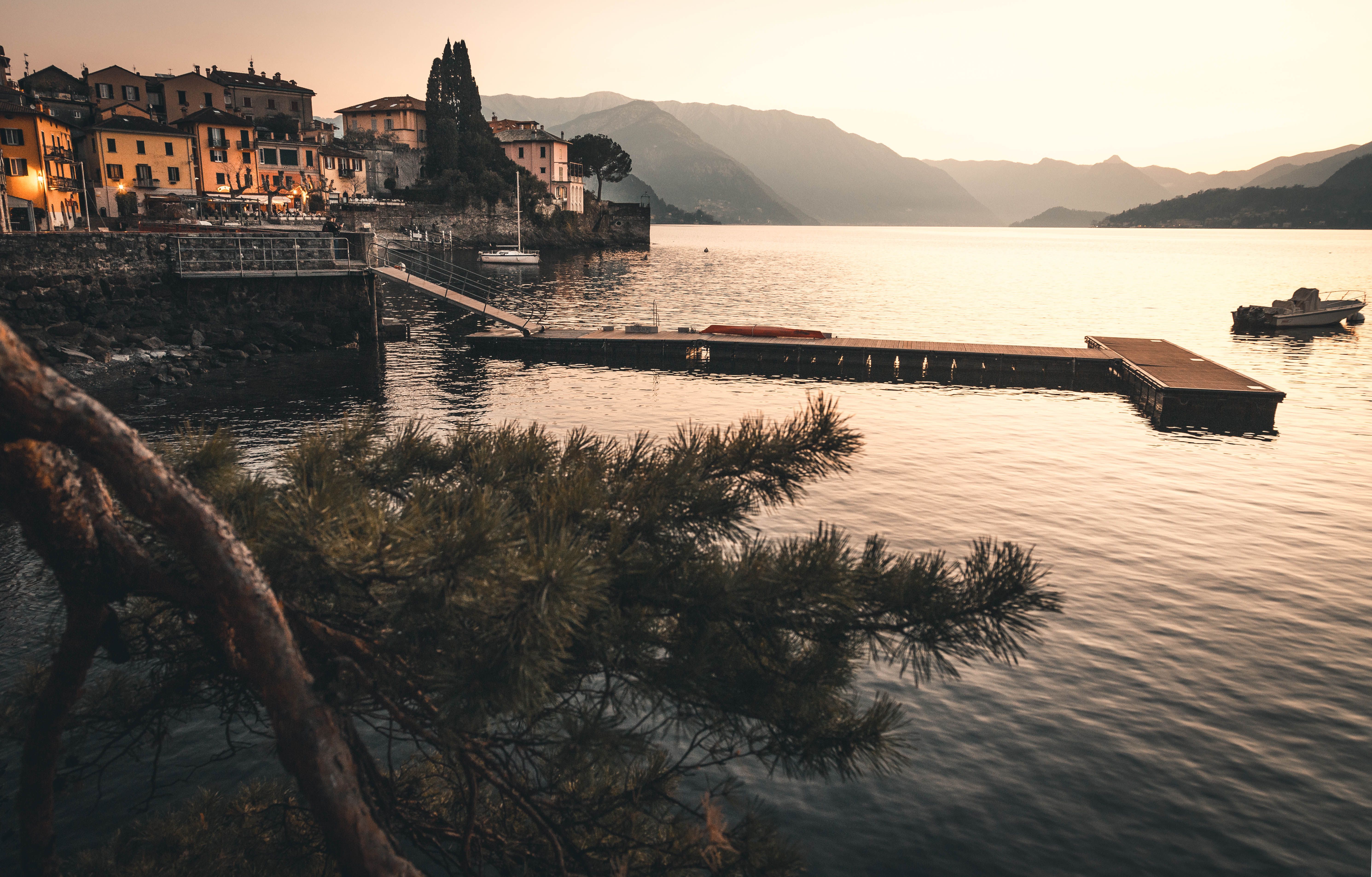 Sunset View of Lake Como with Scenic Village · Free Stock Photo