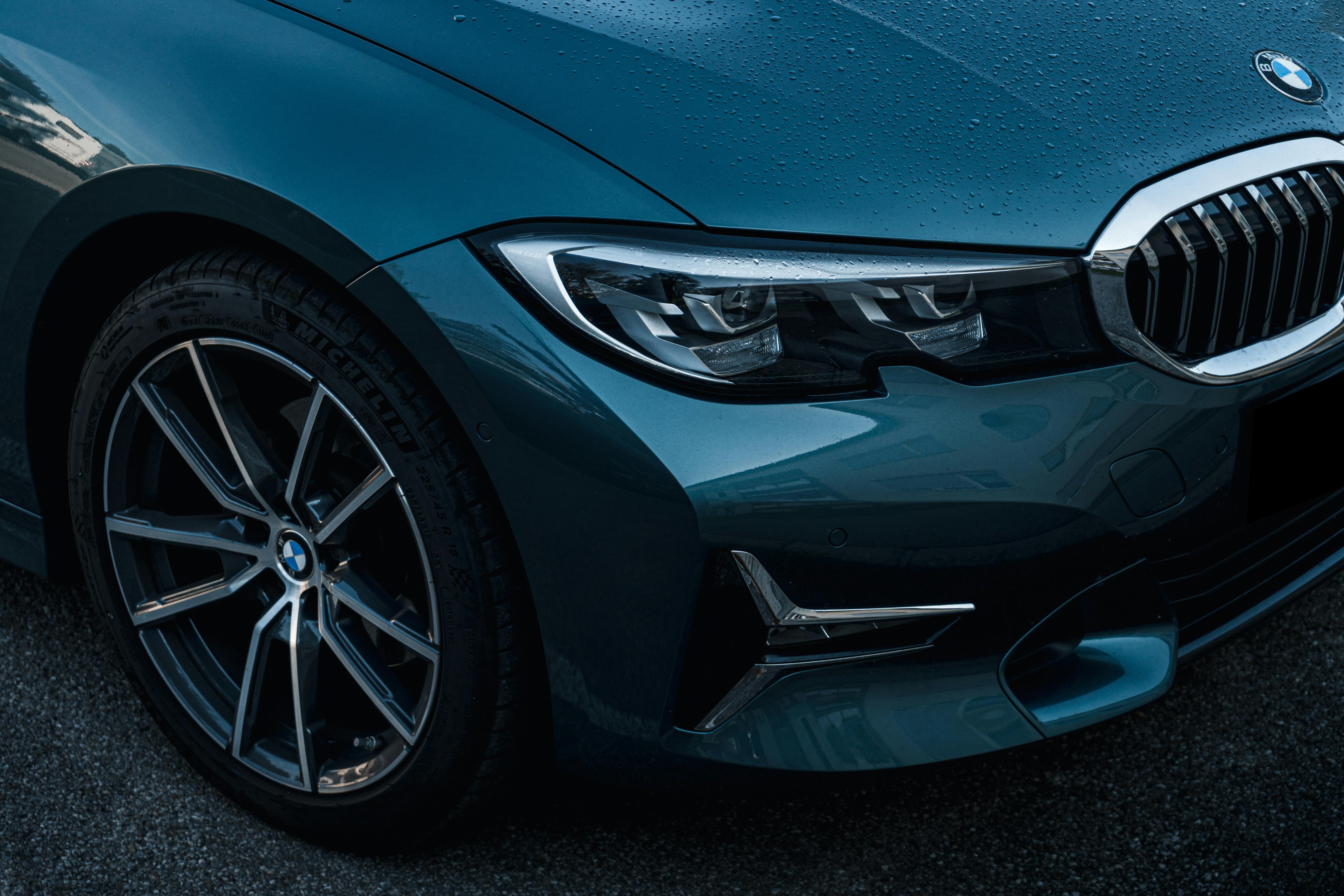 Close-up of a Blue Car Front in Kaufbeuren · Free Stock Photo