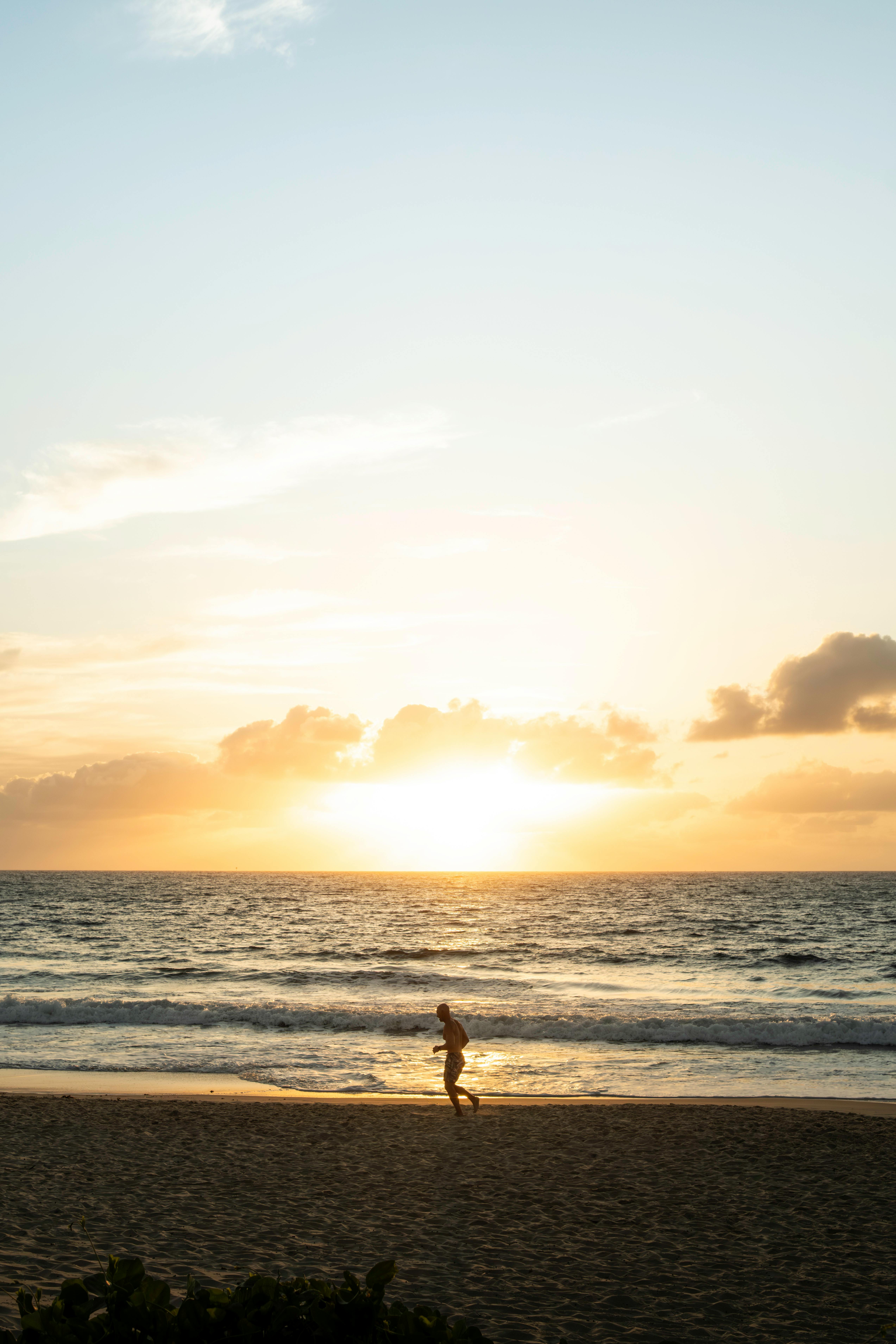 Jogger on Caloundra Beach at Sunrise · Free Stock Photo