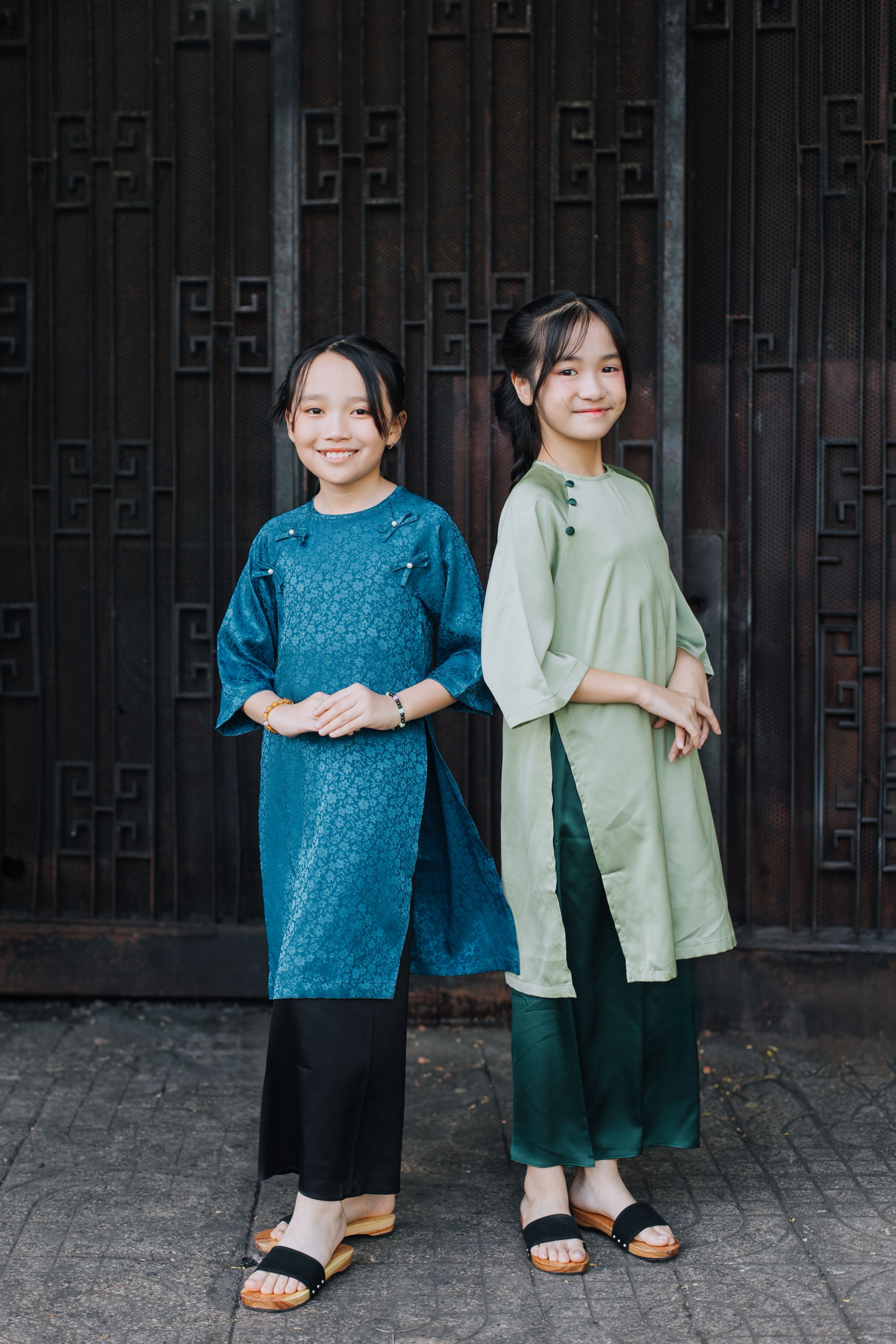 Smiling Vietnamese Children in Traditional Dress · Free Stock Photo