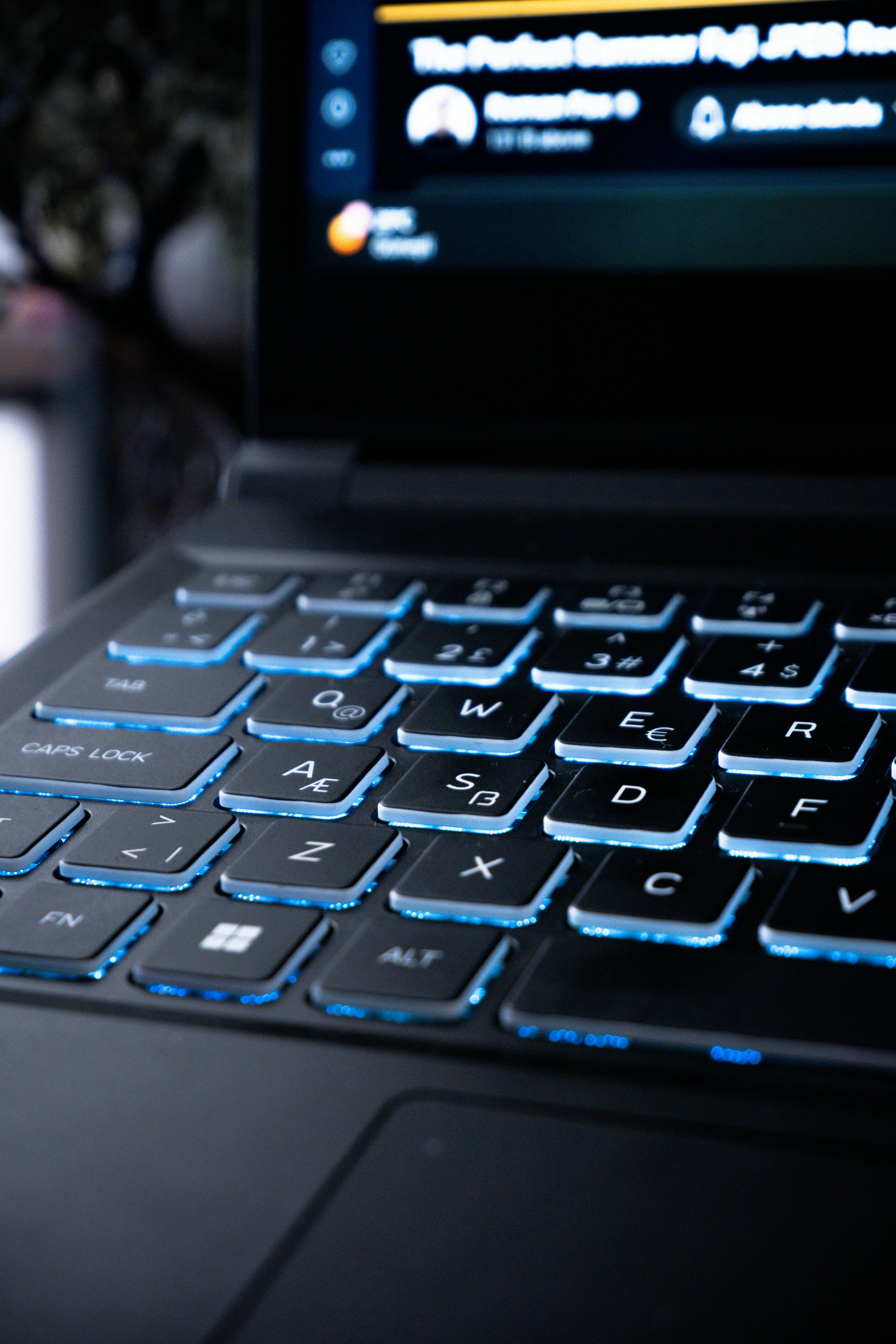 Modern Gaming Laptop Keyboard Close-Up · Free Stock Photo