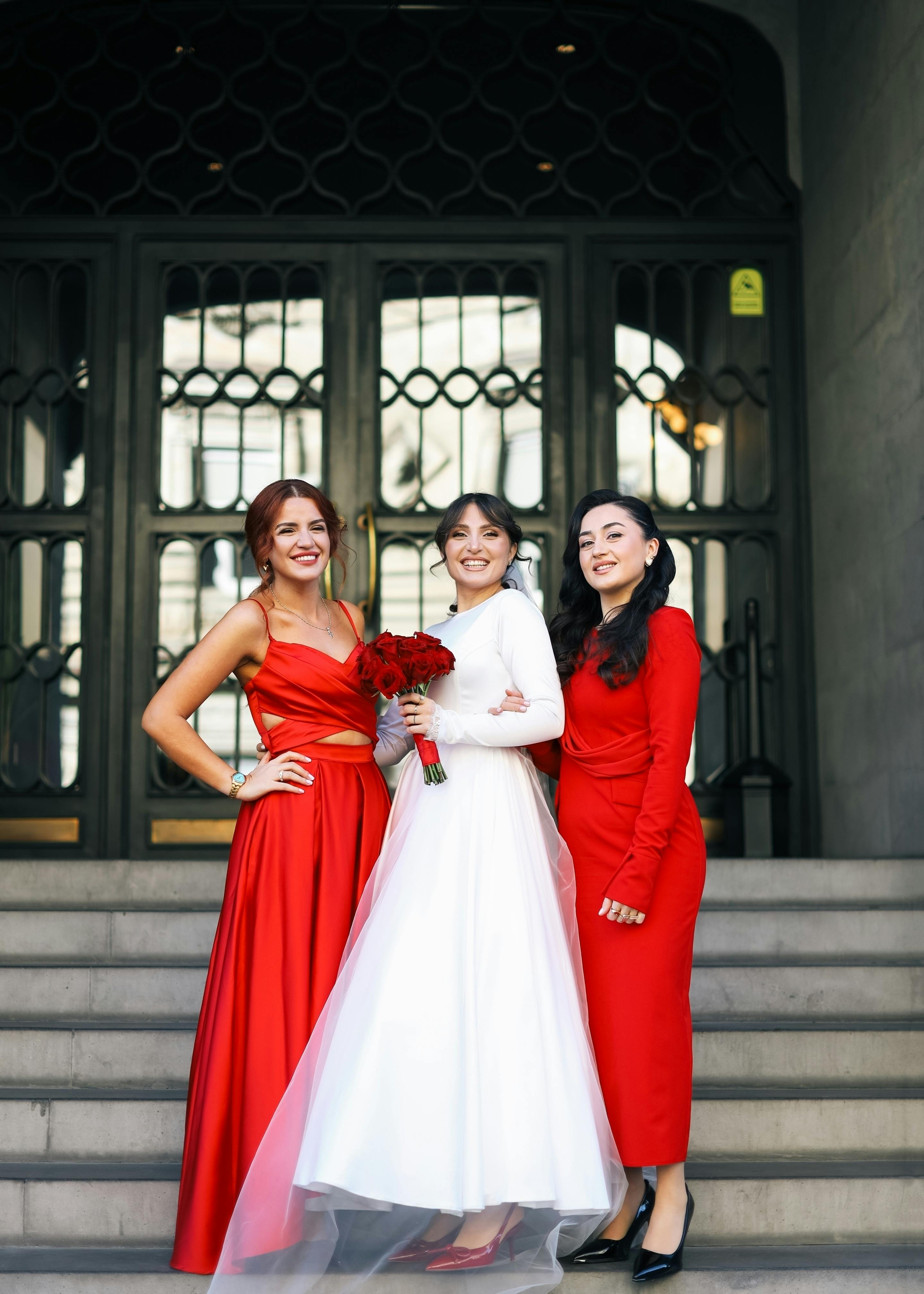 Group Of Friends Full Length Photos, Download The BEST Free Group Of ...