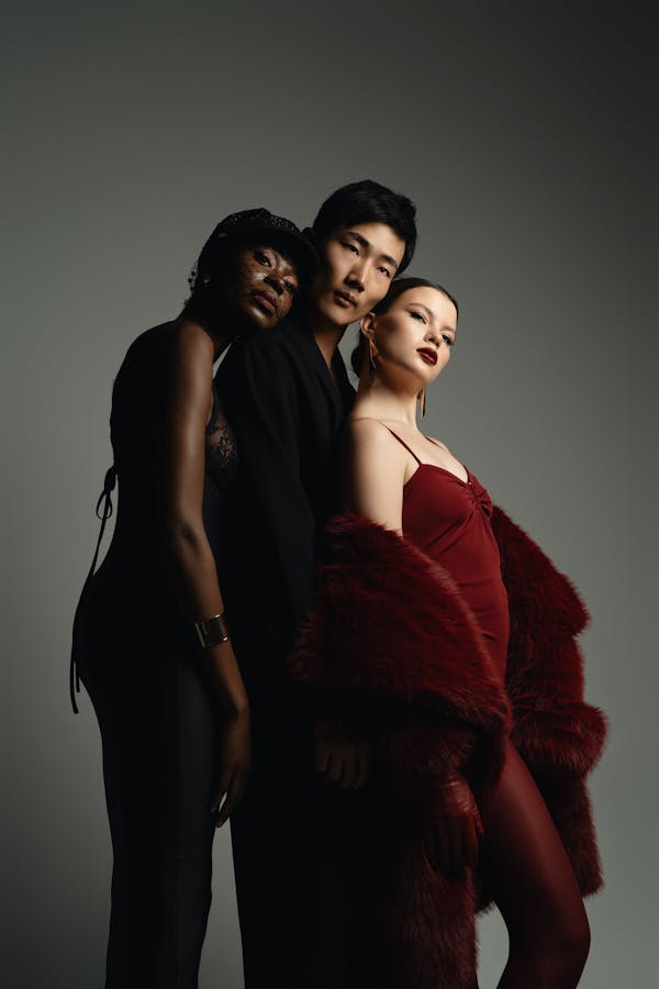 Trio Poses Photos, Download The BEST Free Trio Poses Stock Photos & HD ...