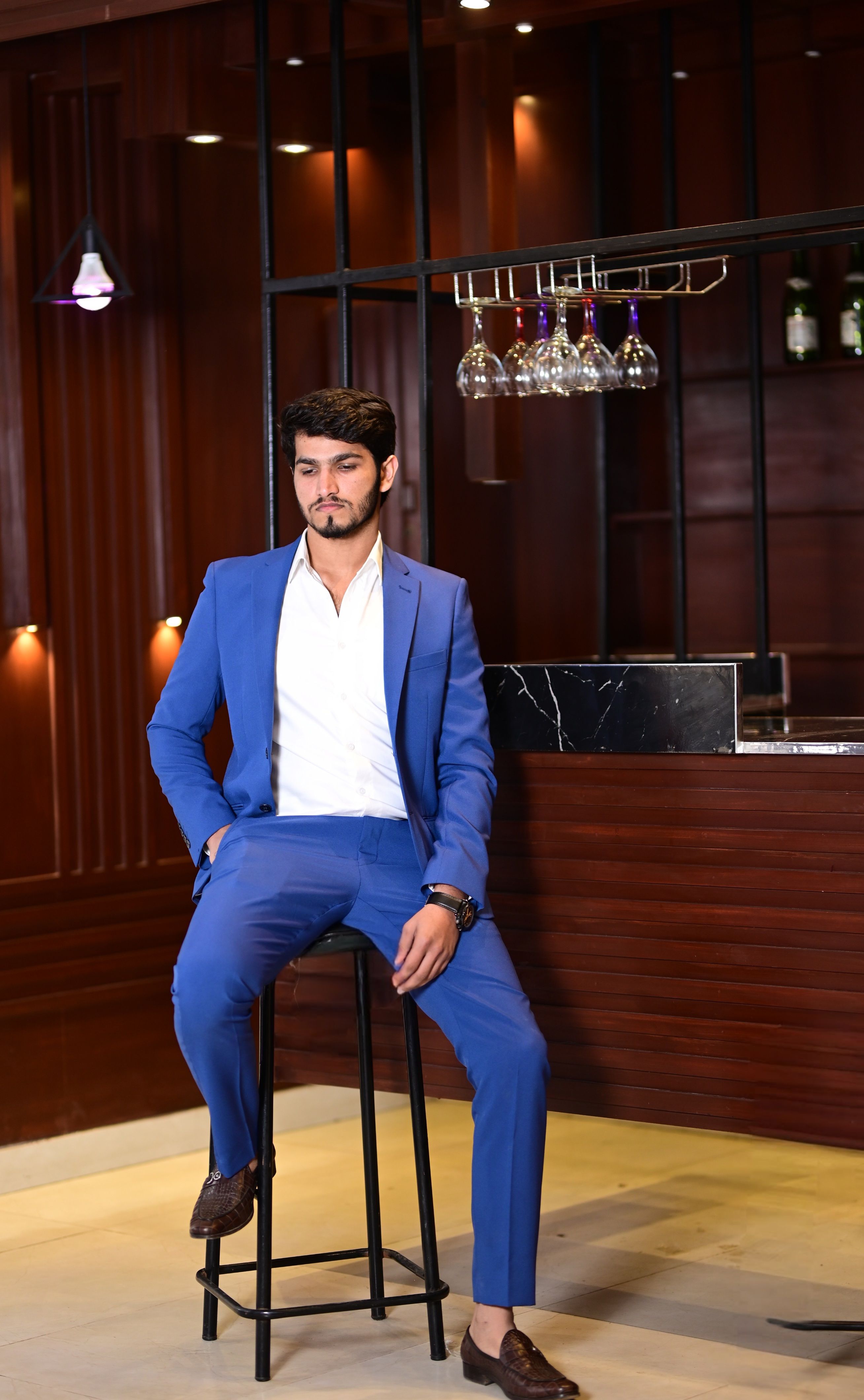 Men In Suits At Bar Photos, Download The BEST Free Men In Suits At Bar ...