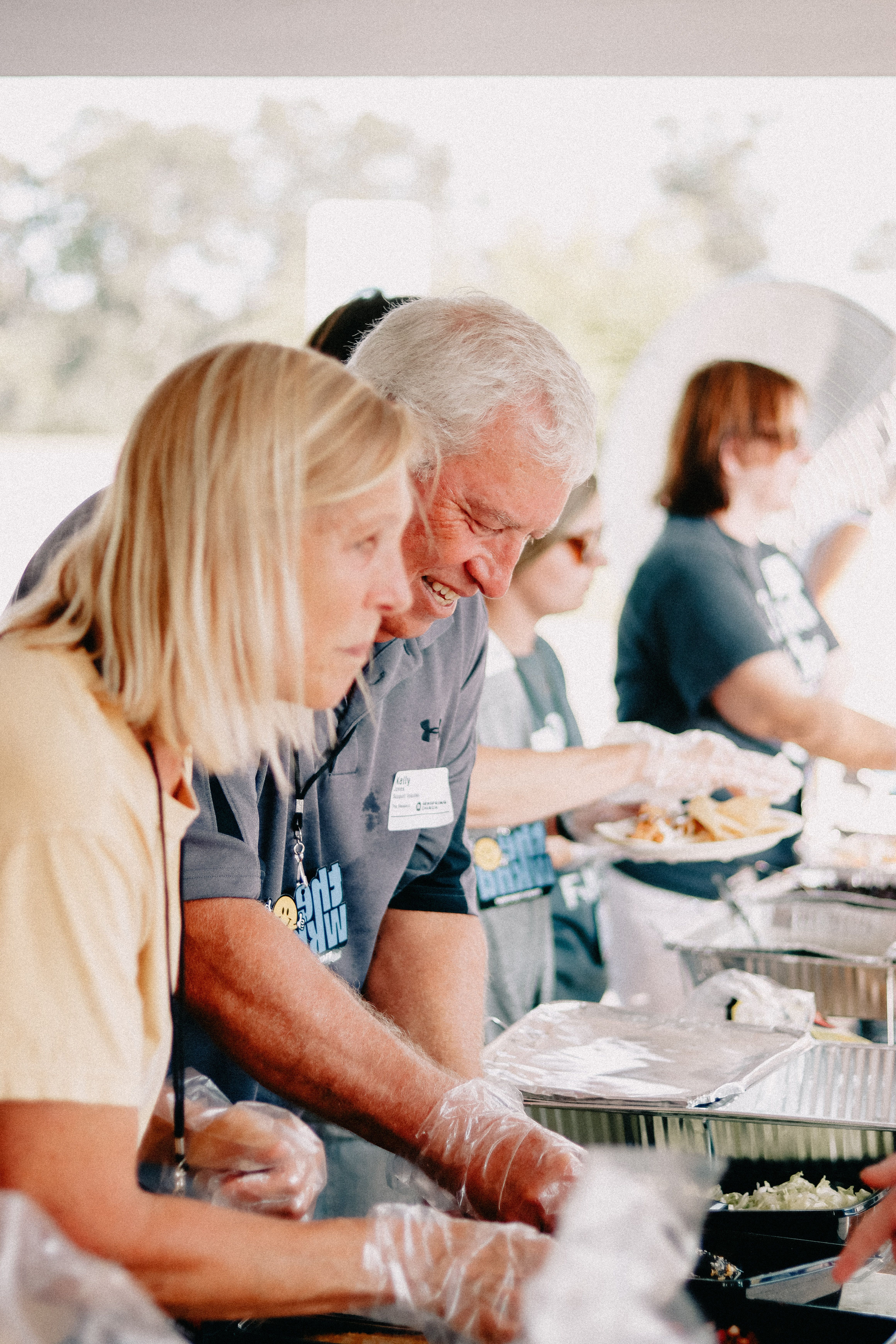 Community Outdoor Fellowship Meal Event · Free Stock Photo