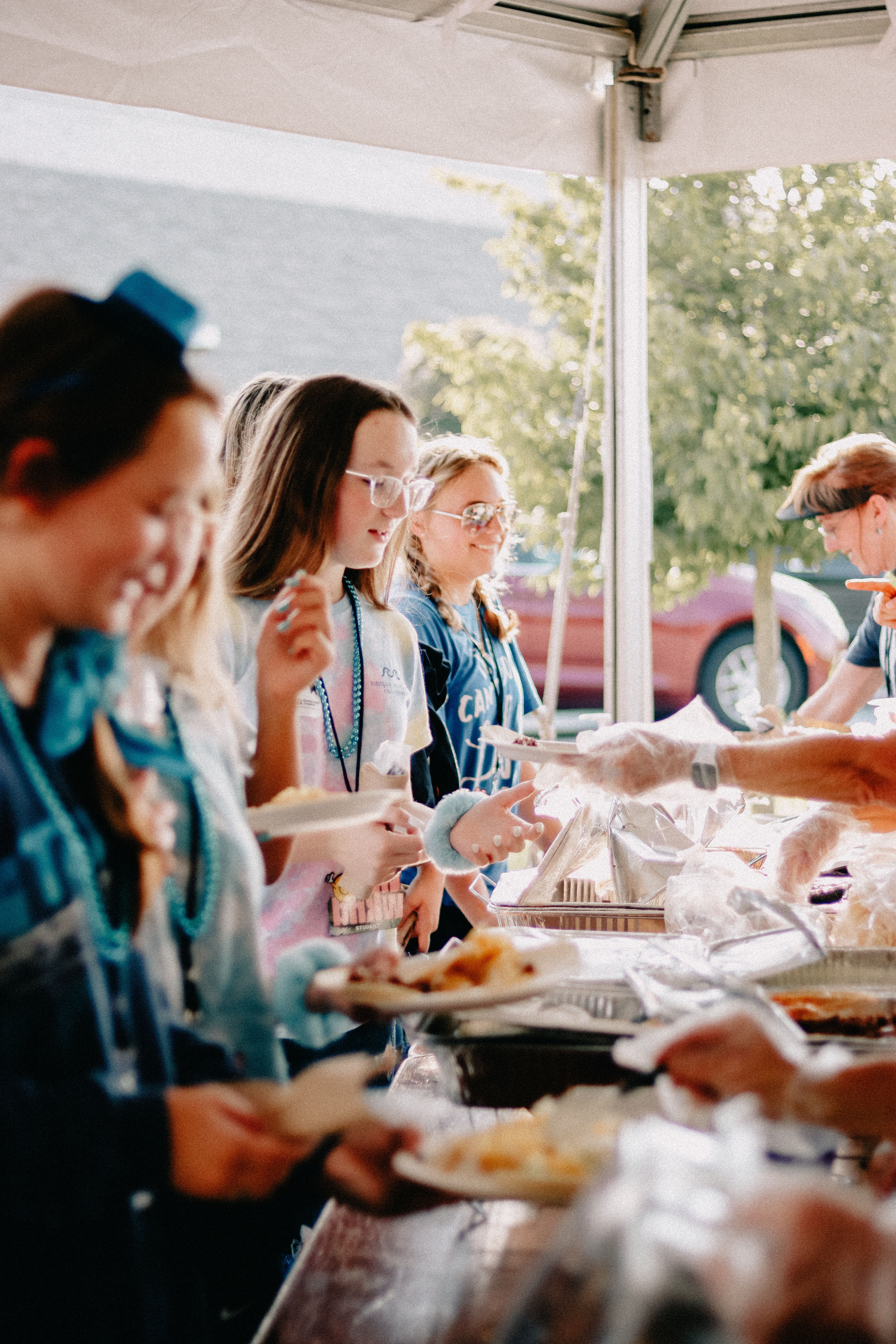 Vibrant Summer Church Community Picnic · Free Stock Photo