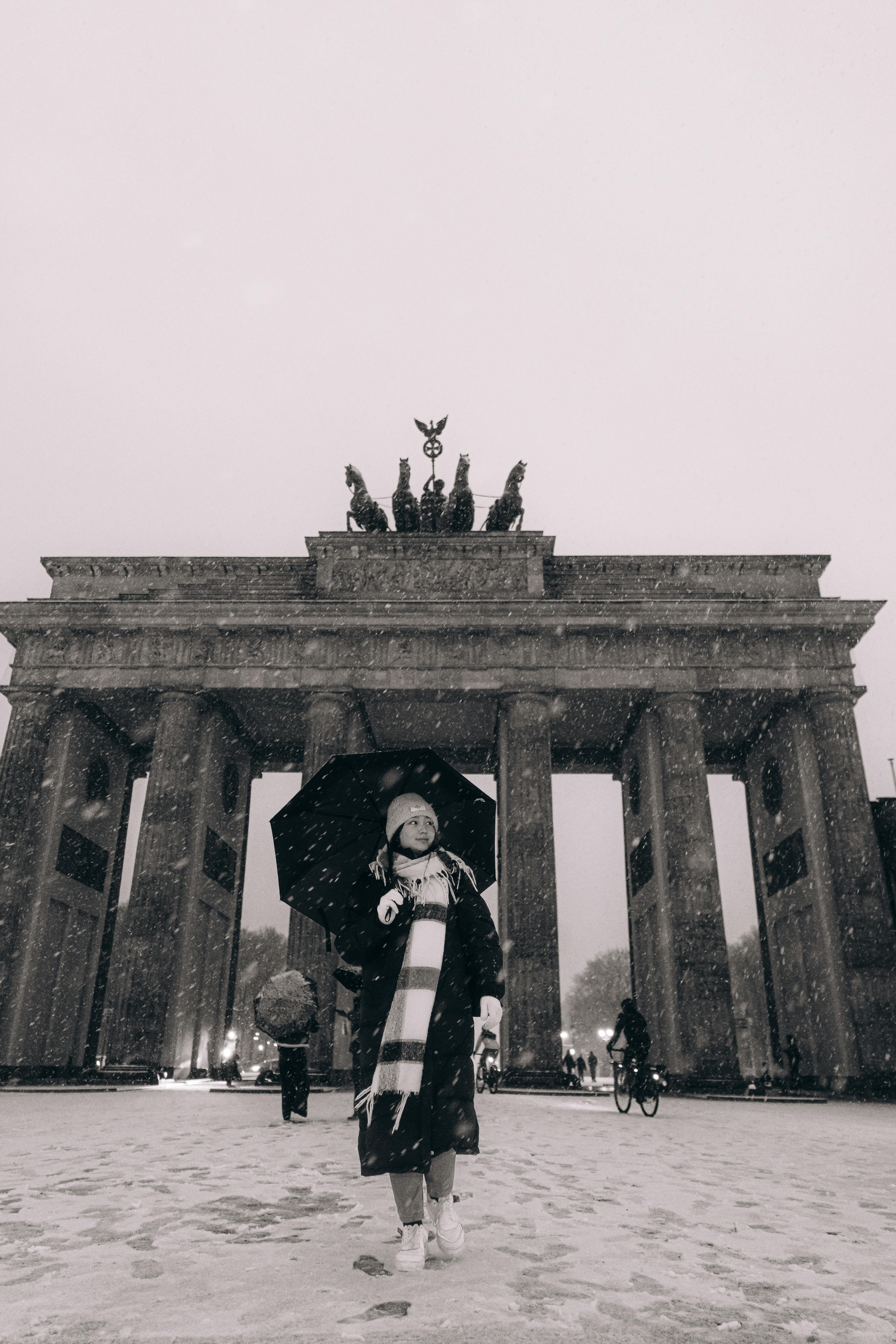 Brandenburg Gate in Winter Snow, Berlin · Free Stock Photo