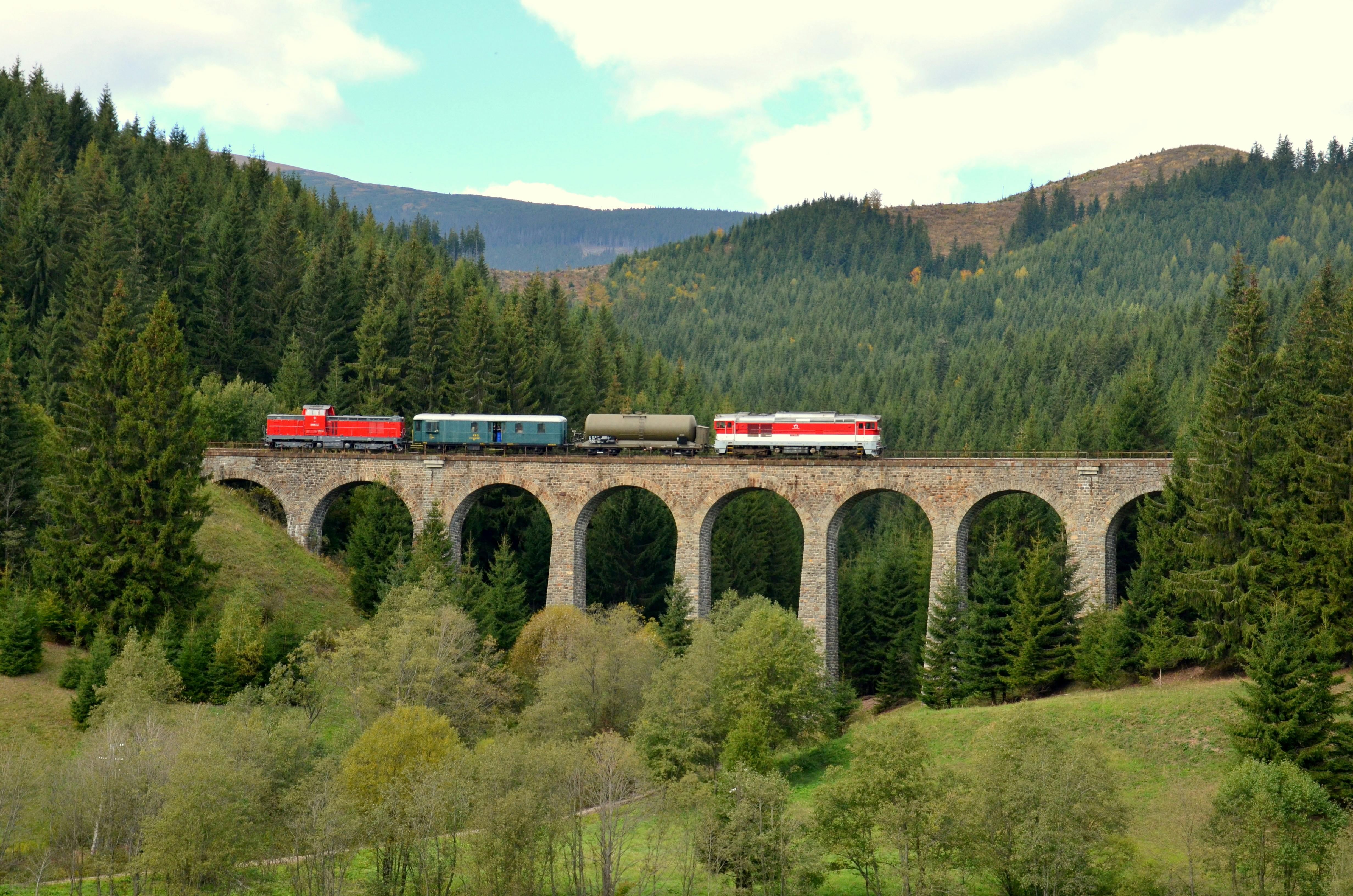 Train Crossing Historic Viaduct in Telgárt, Slovakia · Free Stock Photo
