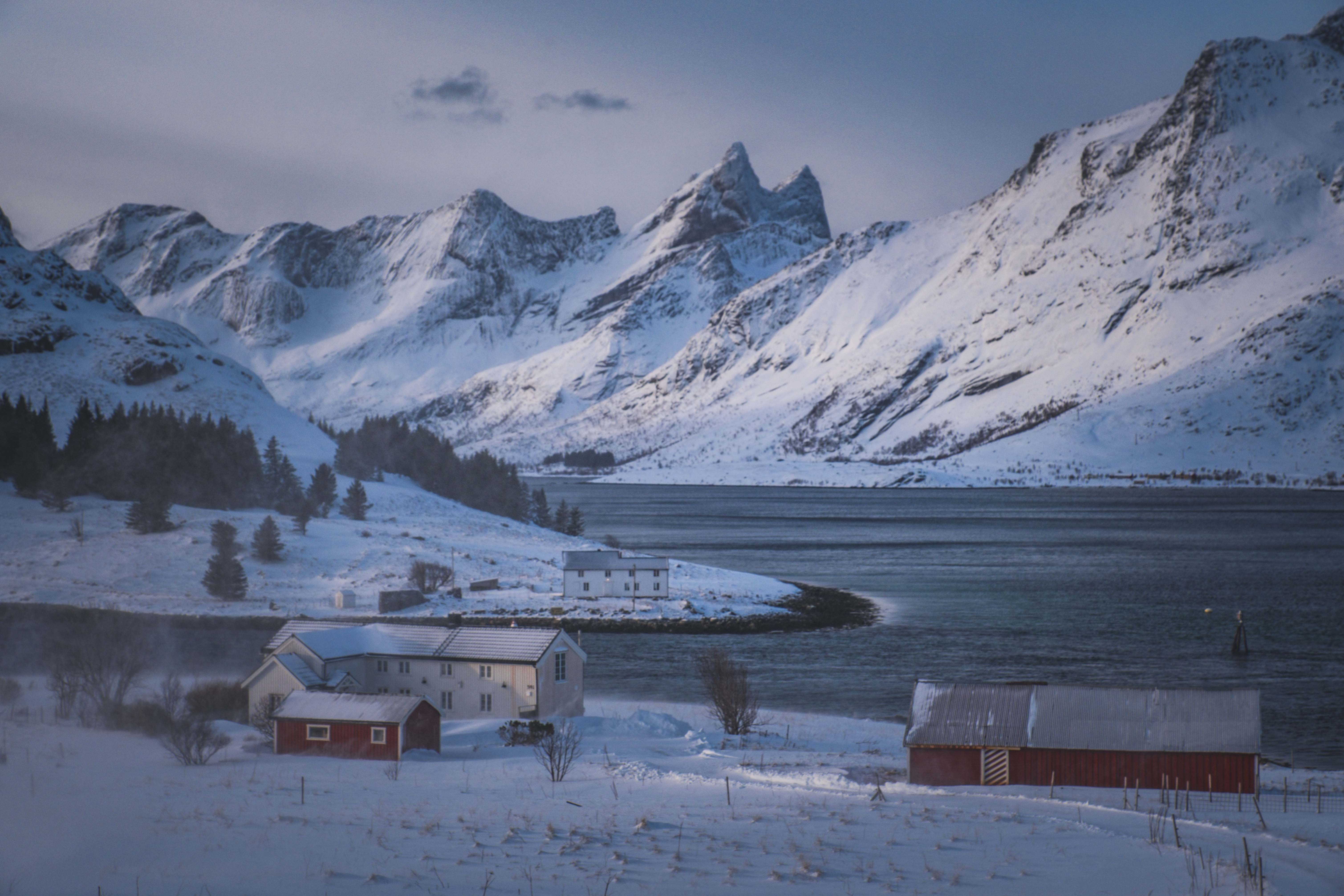 Scenic Winter Landscape with Snowy Mountains · Free Stock Photo
