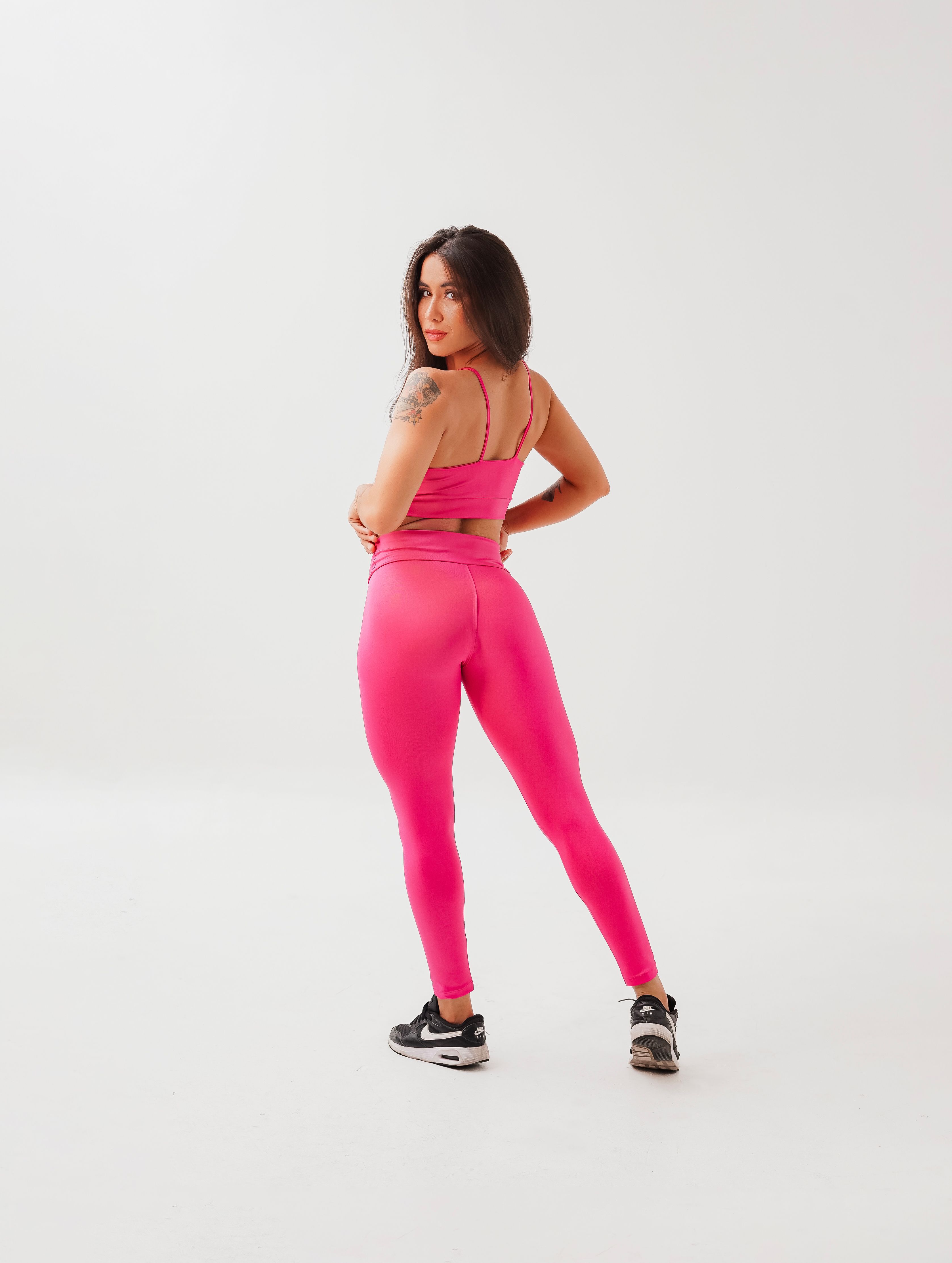 Active Woman in Bright Pink Workout Outfit · Free Stock Photo