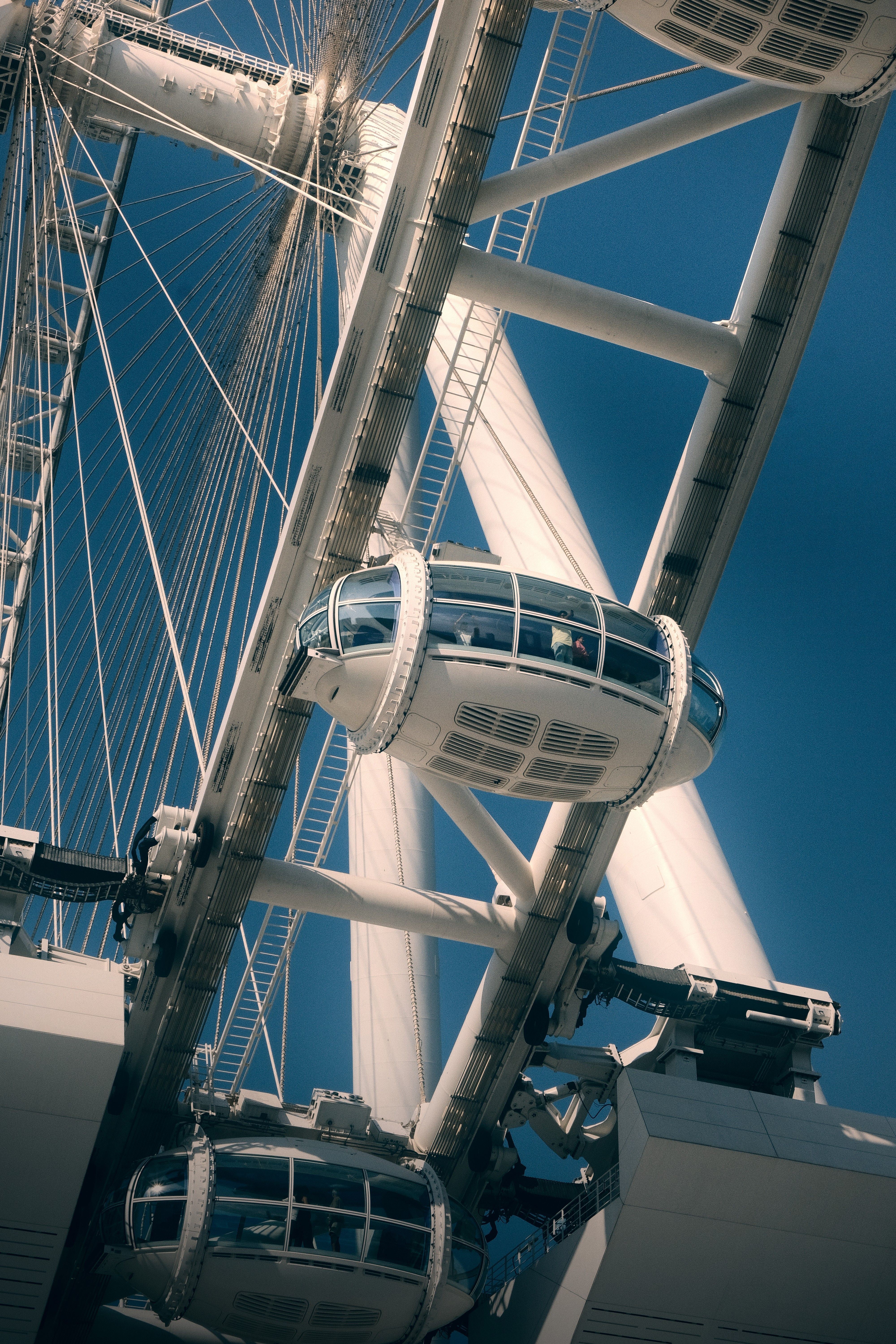 Close-up Angle of Modern Ferris Wheel · Free Stock Photo