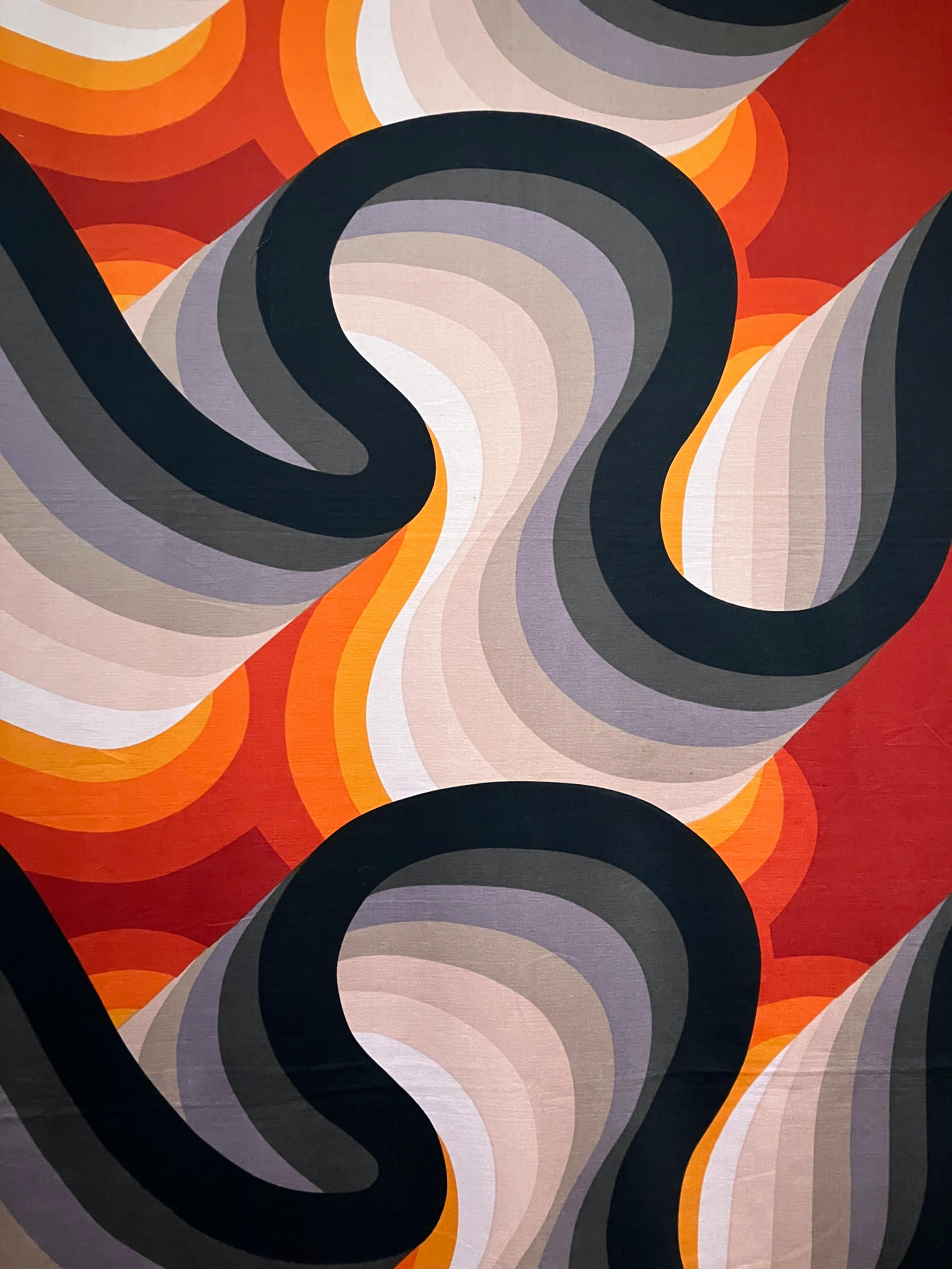 Vibrant Abstract Textile Pattern with Curves · Free Stock Photo