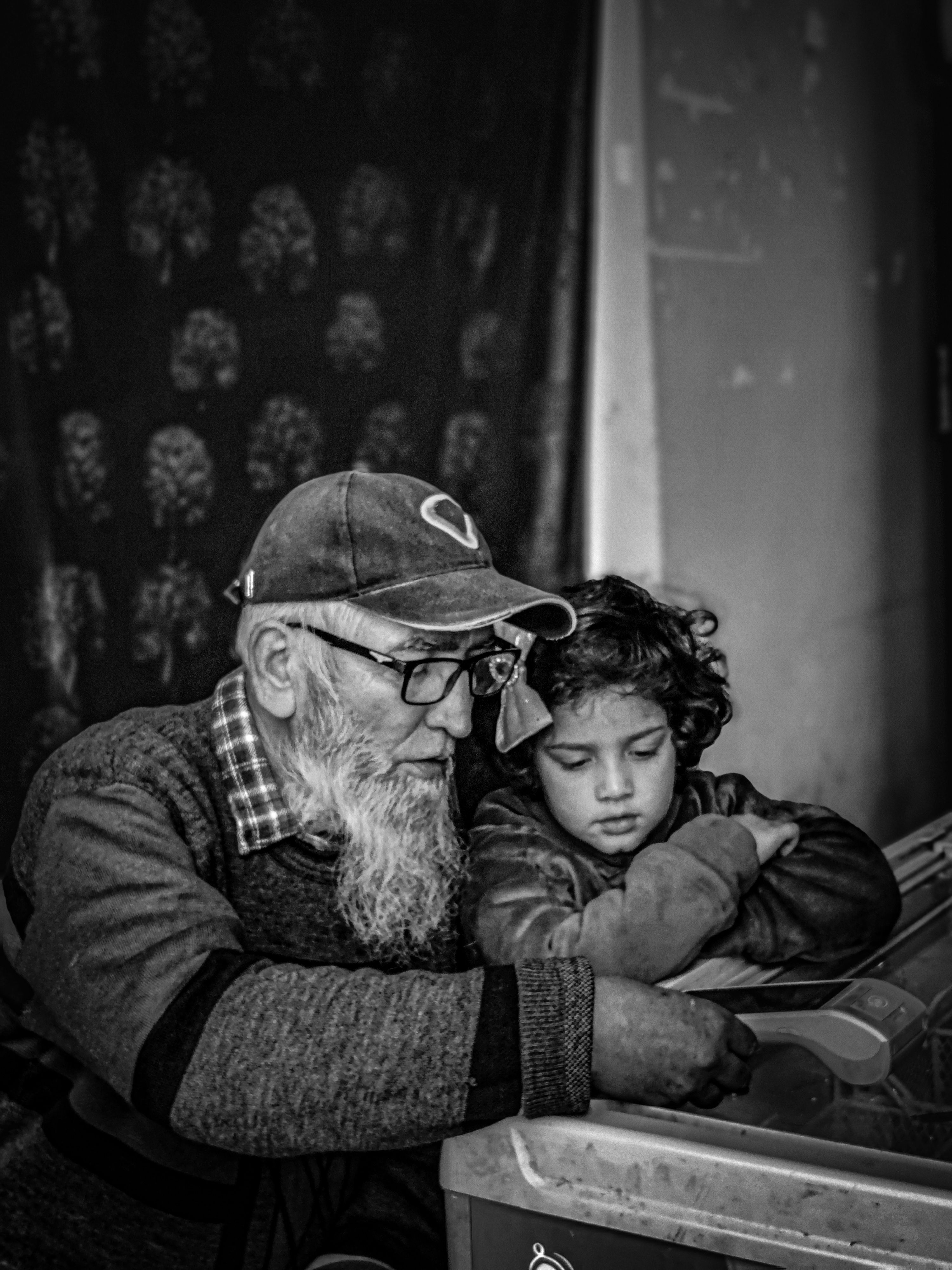 Old Man Child Teaching Photos, Download The BEST Free Old Man Child ...