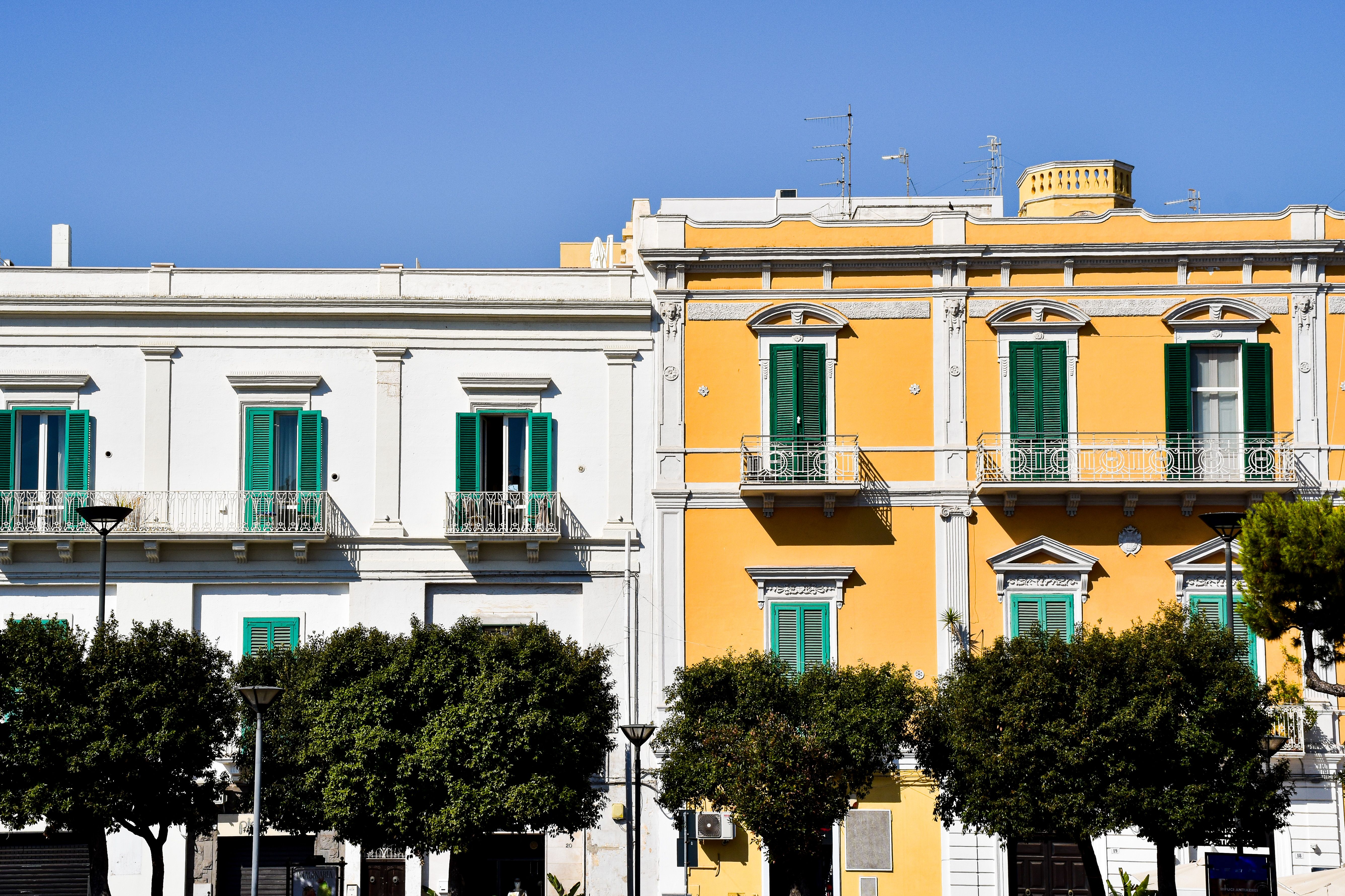 Charming Apulian Architecture in Sunlight · Free Stock Photo