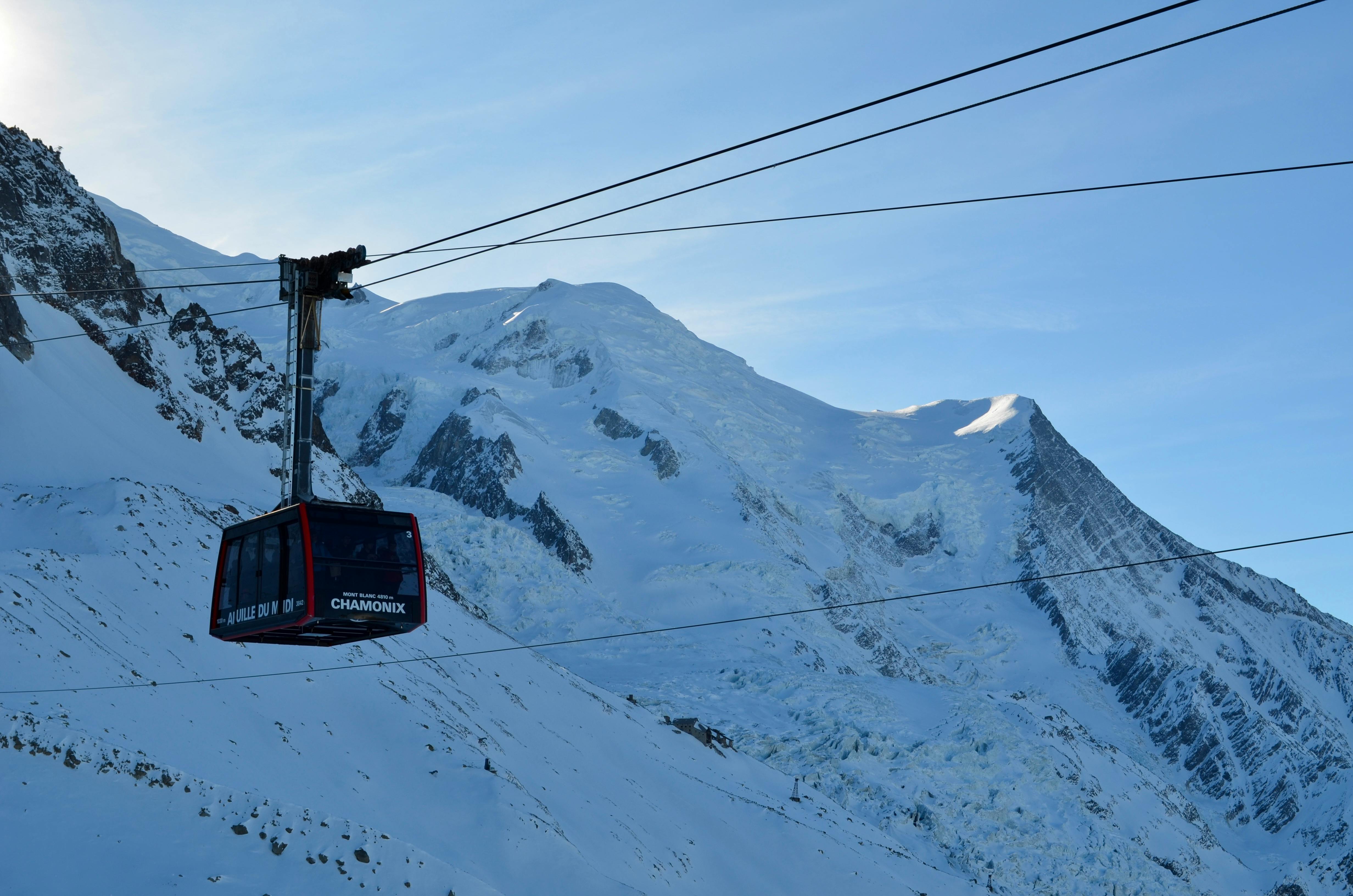 Teleférico Aiguille Du Midi En Chamonix · Foto de stock gratuita