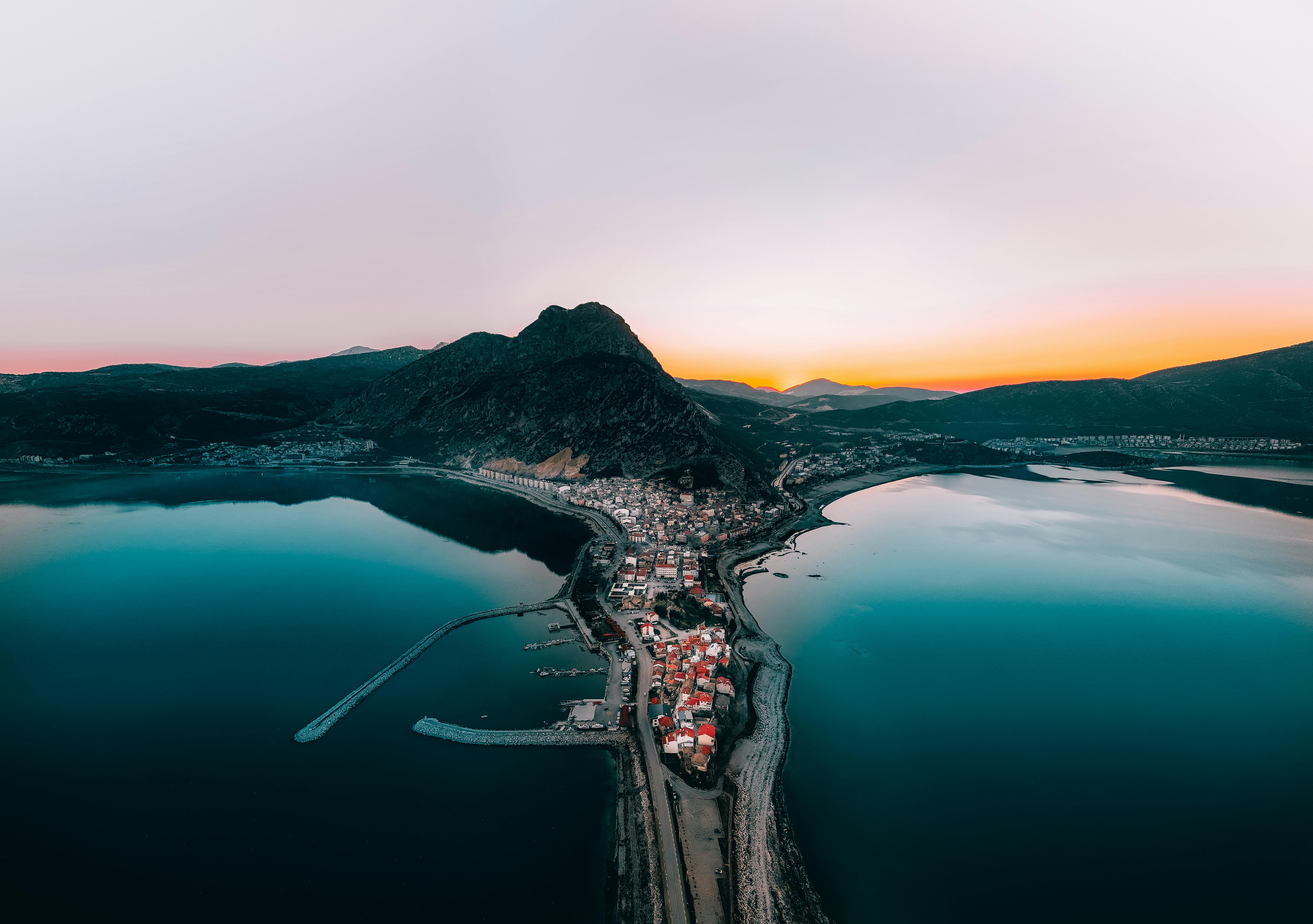 Scenic Aerial View of Isparta, Türkiye at Sunset · Free Stock Photo
