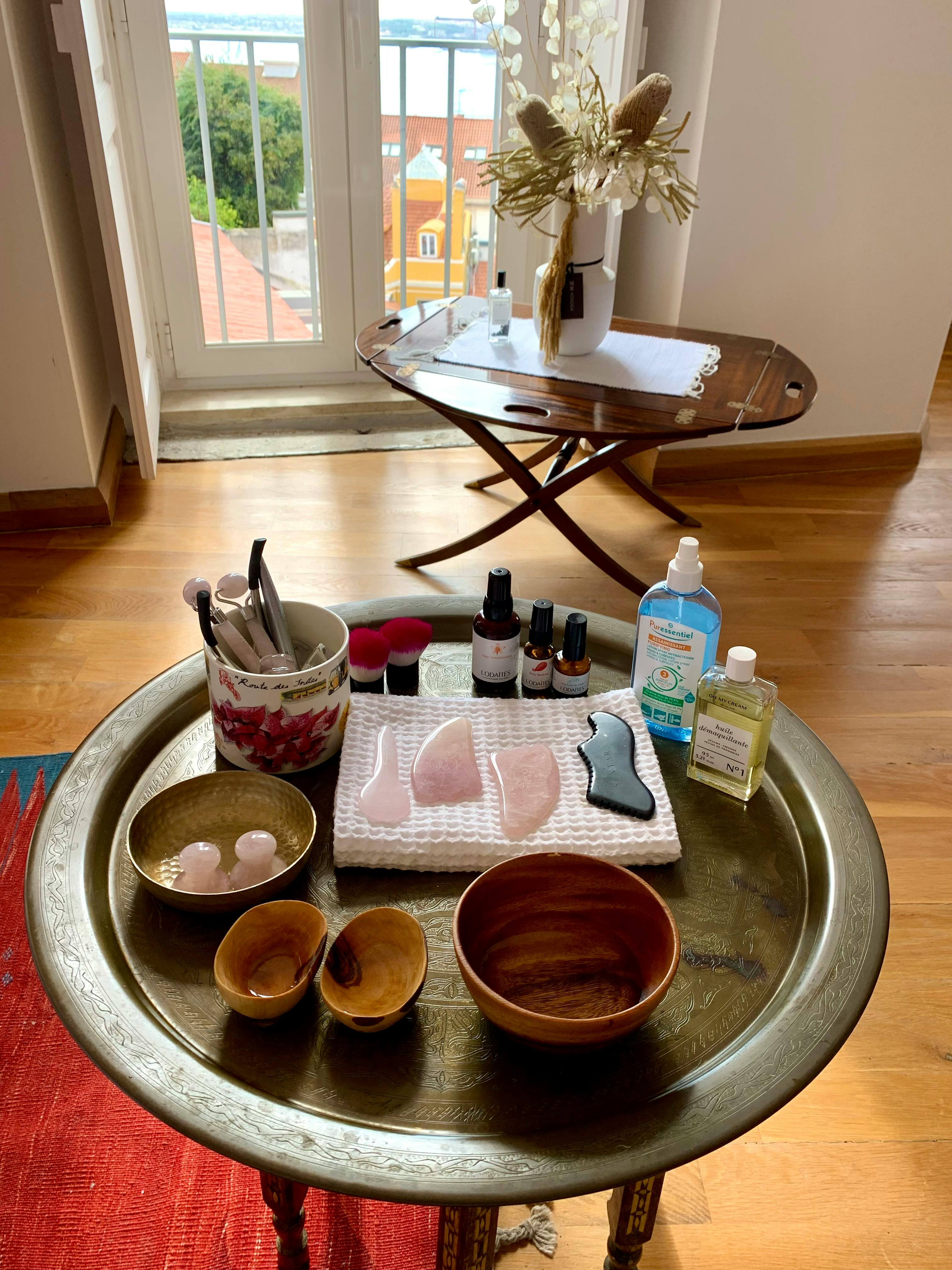 Massage+With+A+Suprise Photos, Download The BEST Free Massage+With+A ...