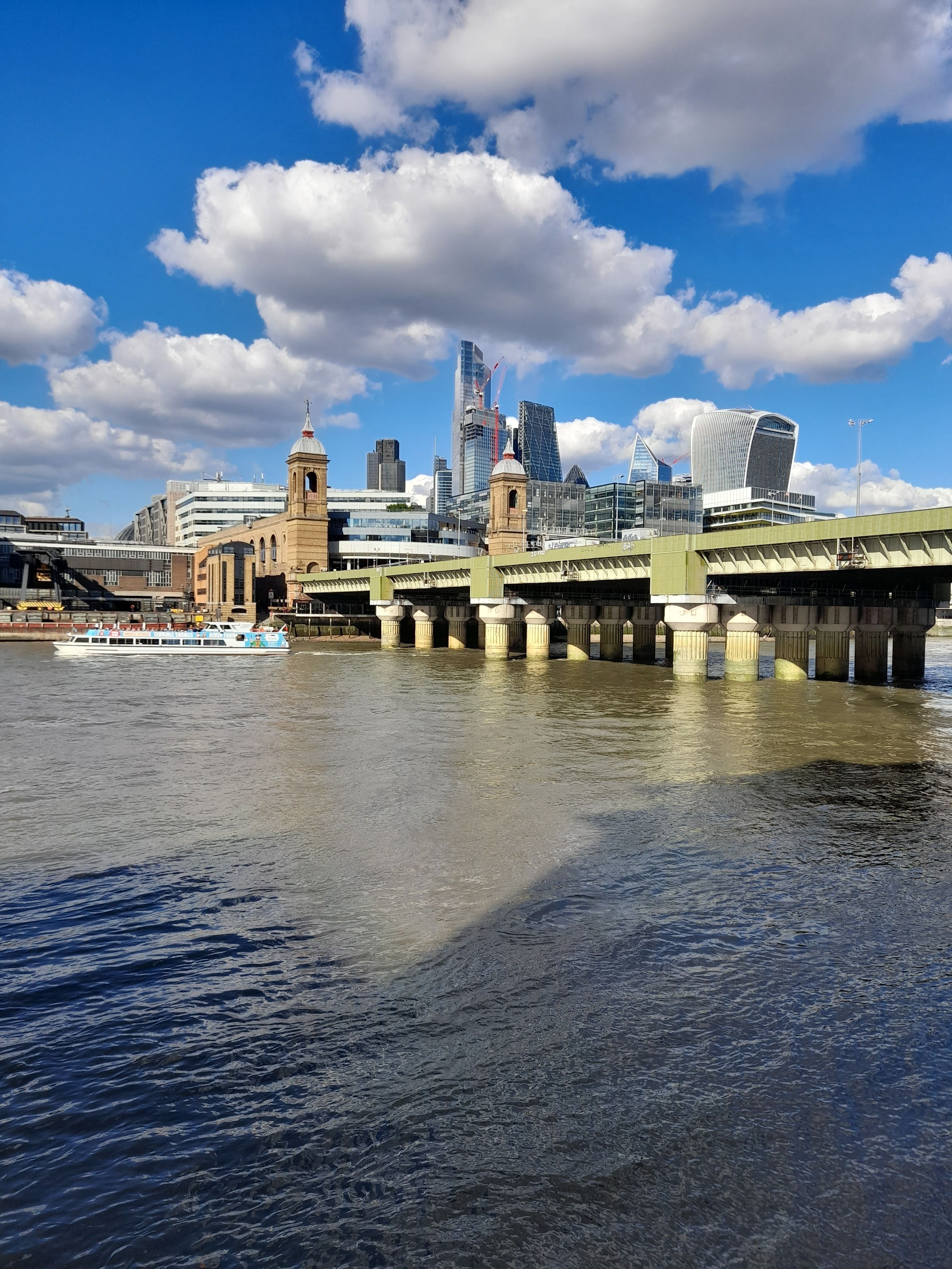 Iconic London River View with Bridge and Skyline · Free Stock Photo