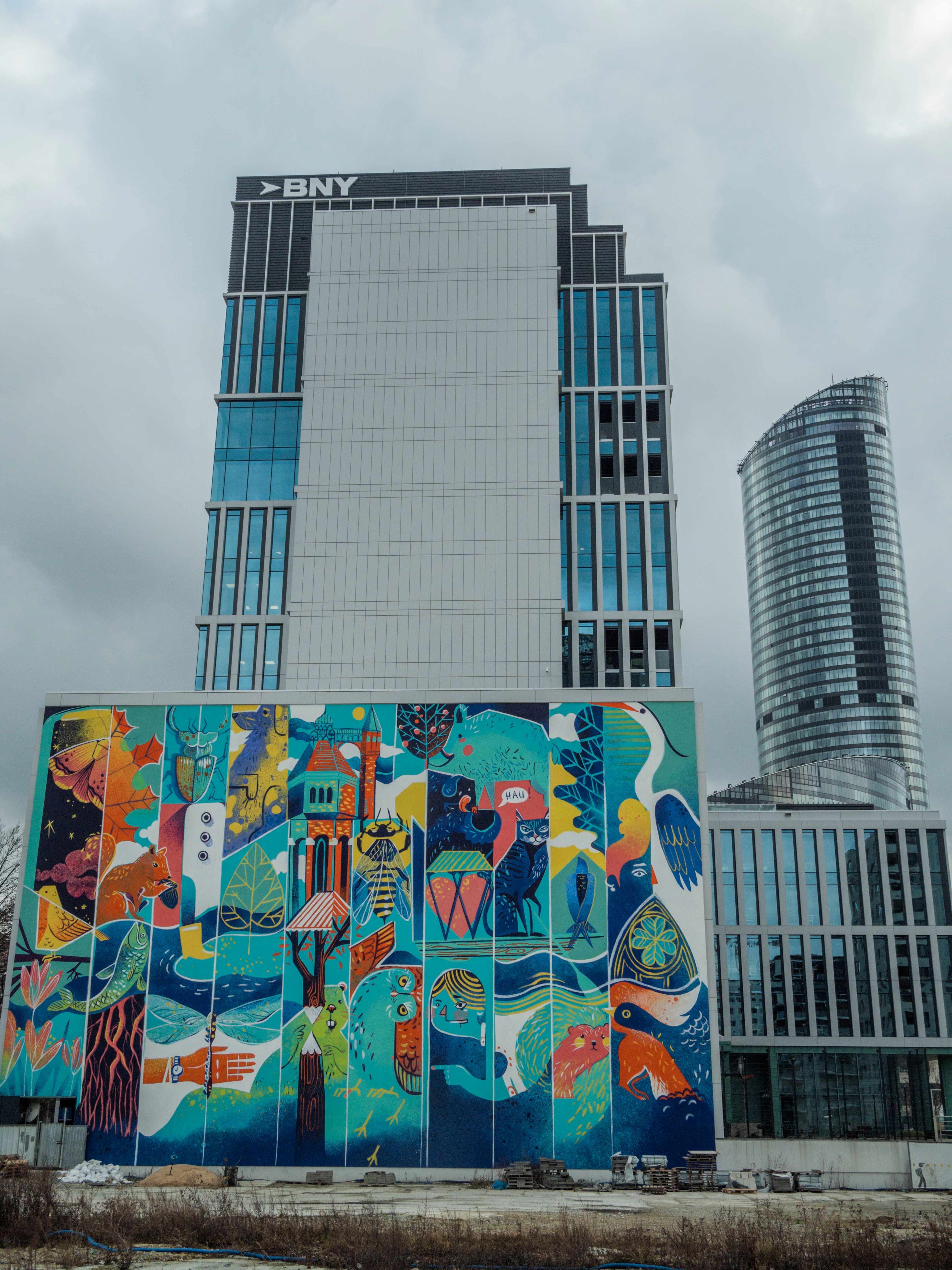 Colorful Mural on Modern Building in Wrocław · Free Stock Photo