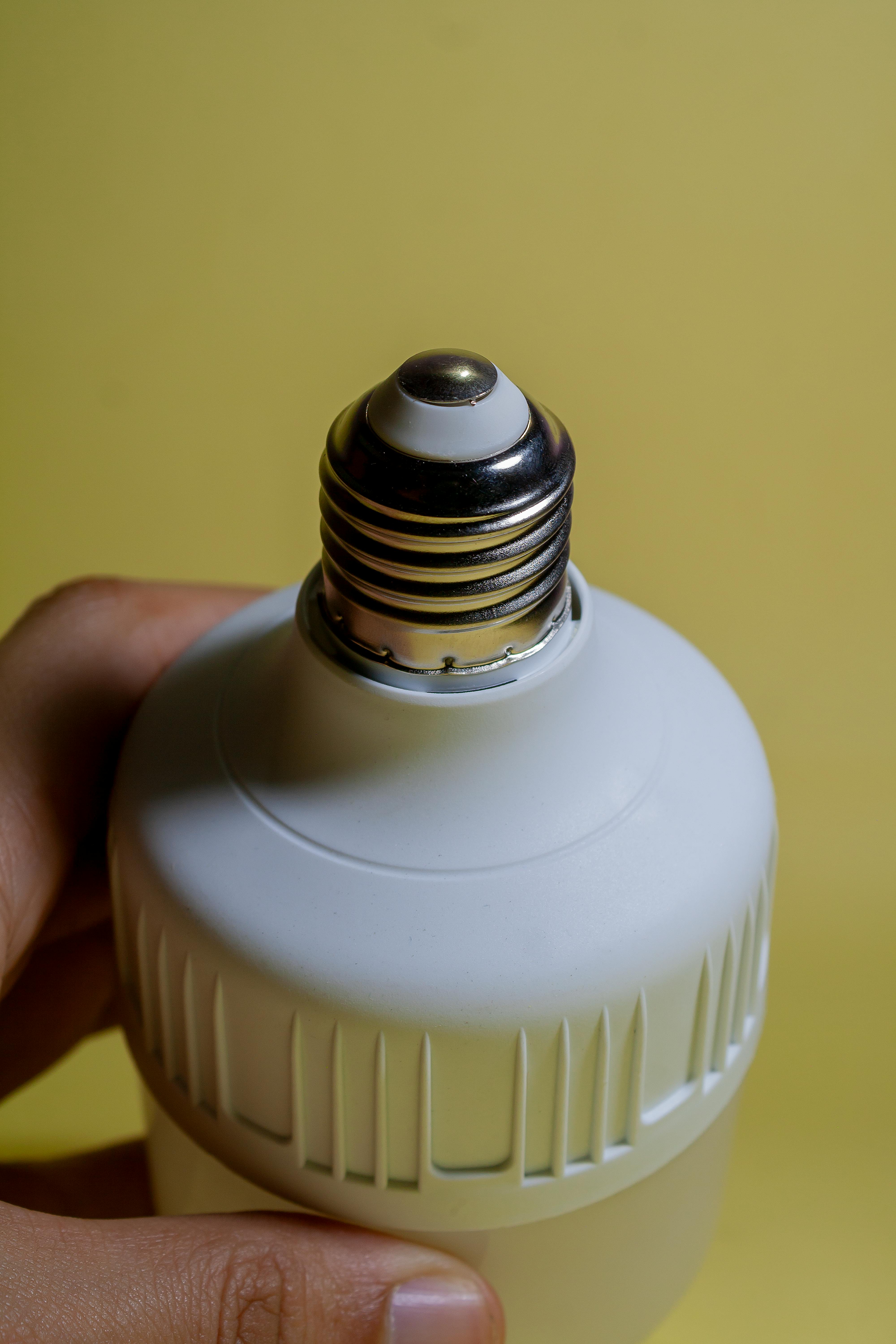 Screw Cap Bulb Photos, Download The BEST Free Screw Cap Bulb Stock ...
