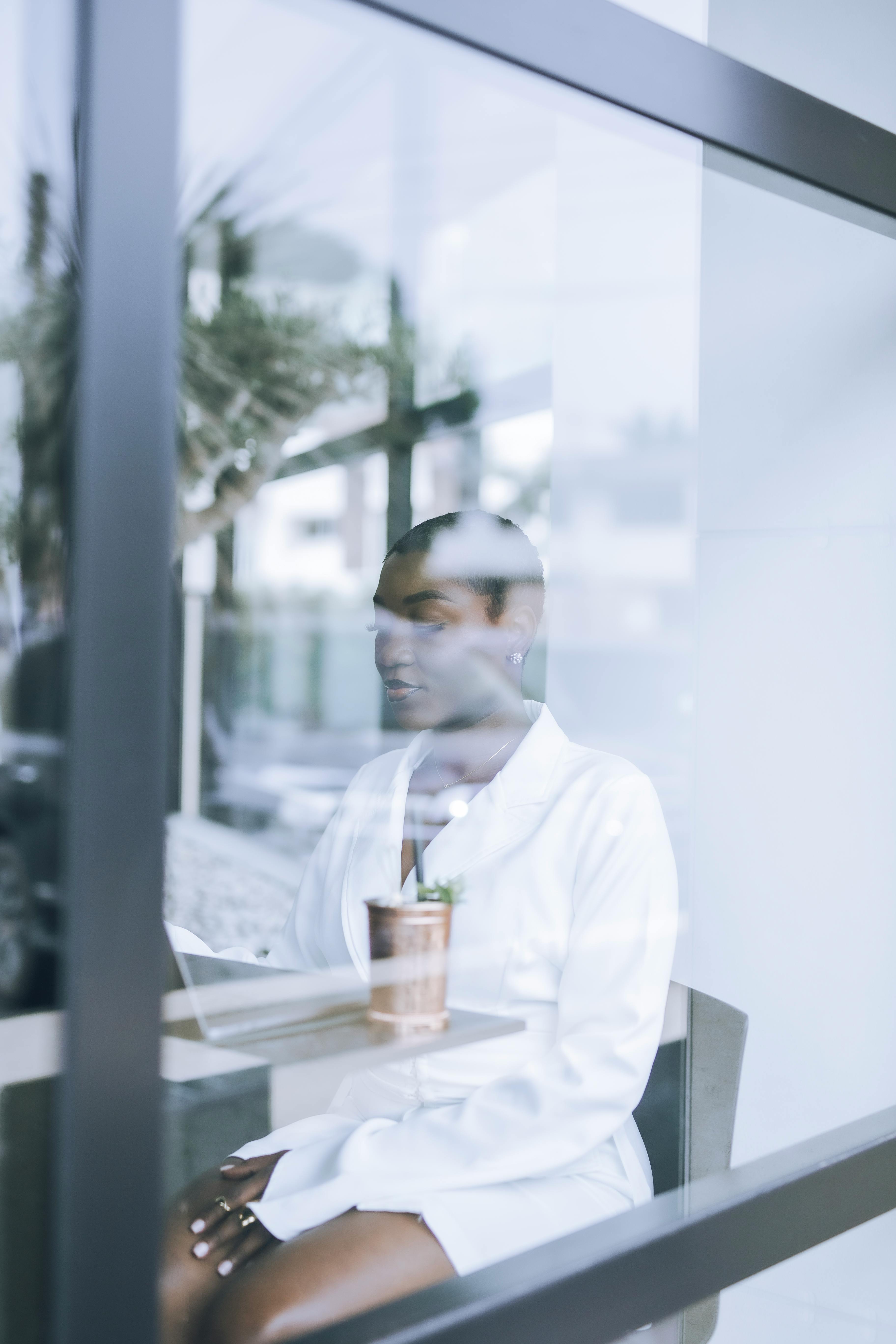 50,000+ 張最佳 Fake Macbook Wallpaper 相片 · 100% 免費下載 · Pexels 圖庫相片