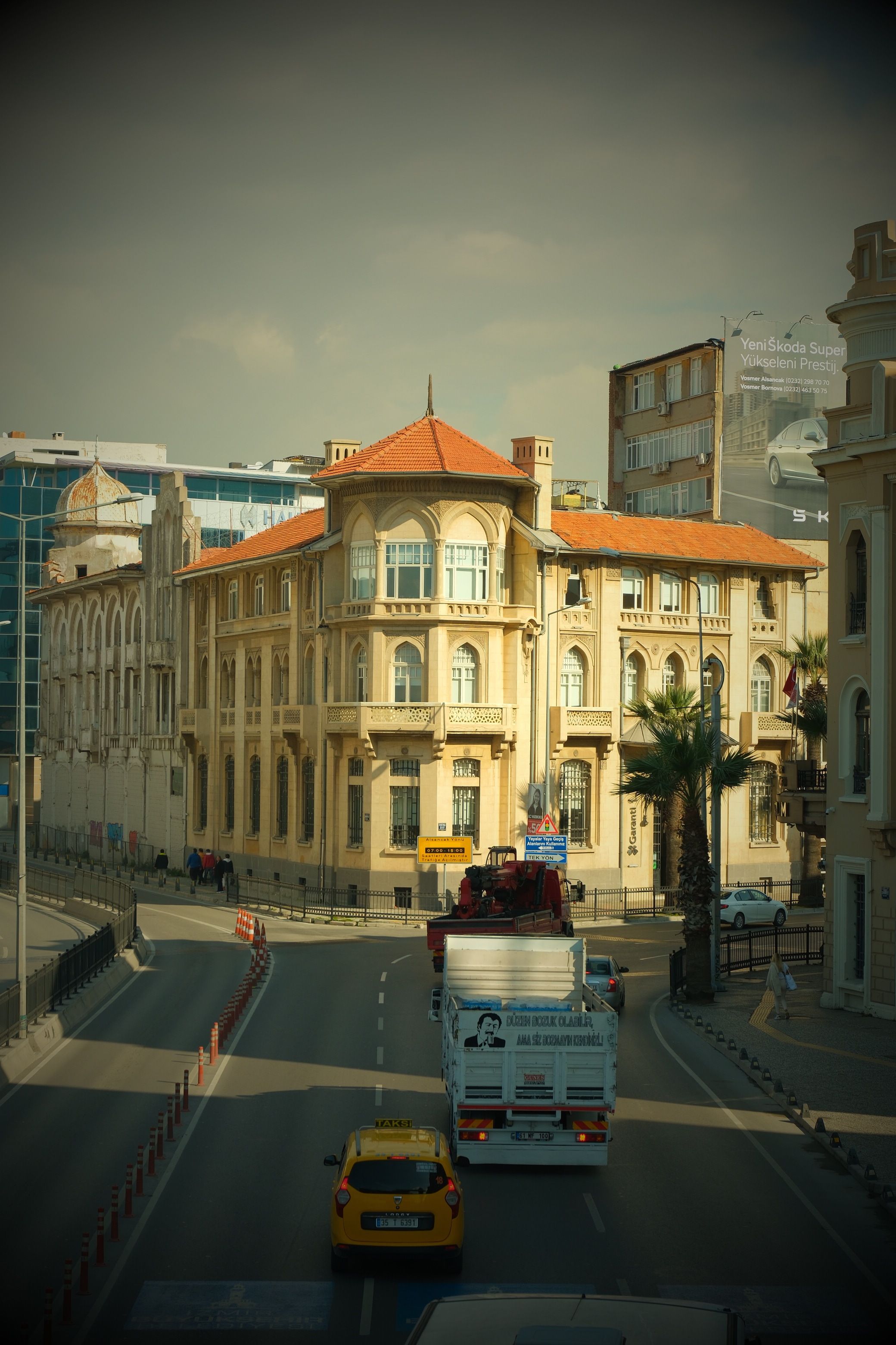 Historic Urban Architecture with Street Traffic in Sunlight · Free ...