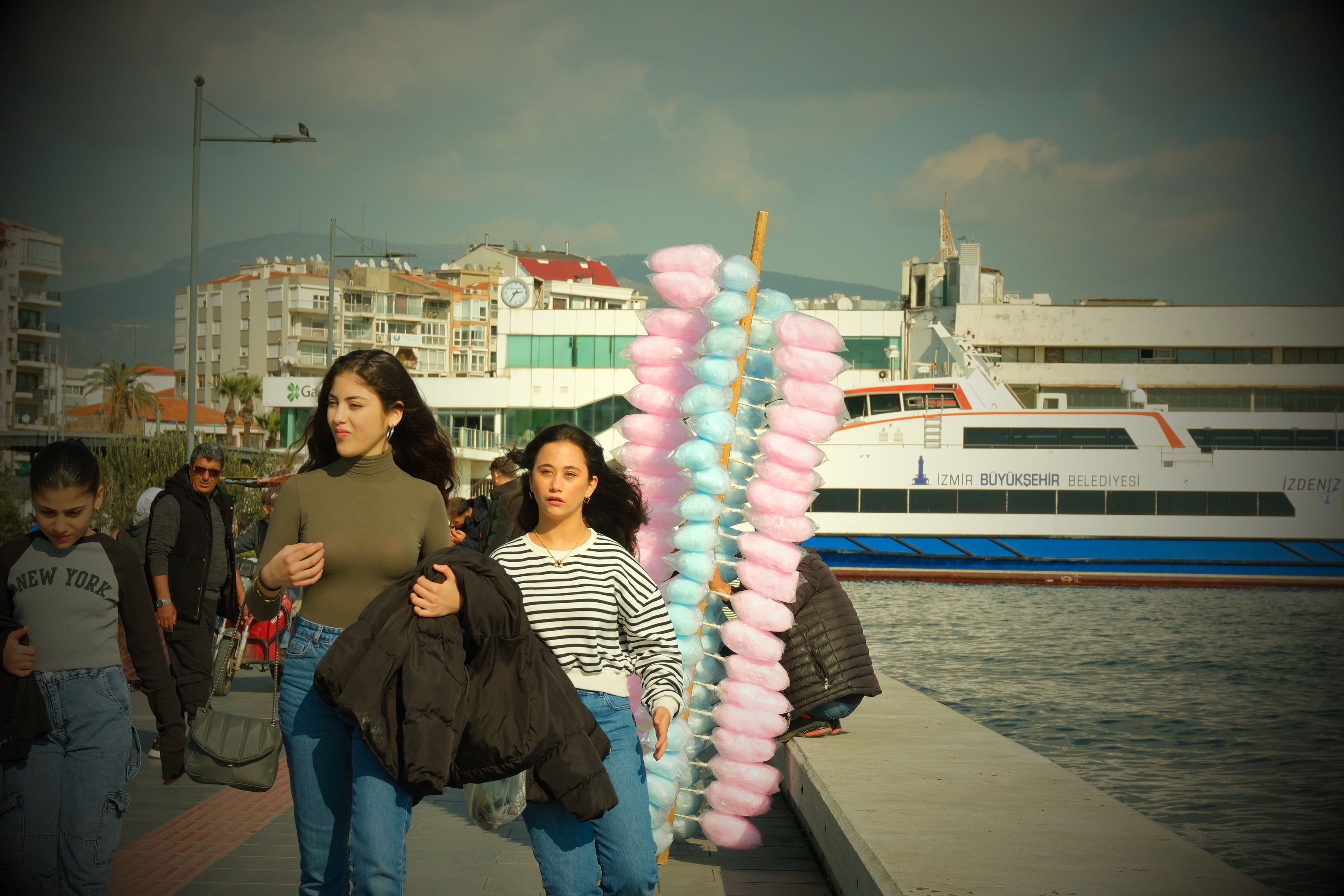 Street Scene with Cotton Candy in Izmir Waterfront · Free Stock Photo