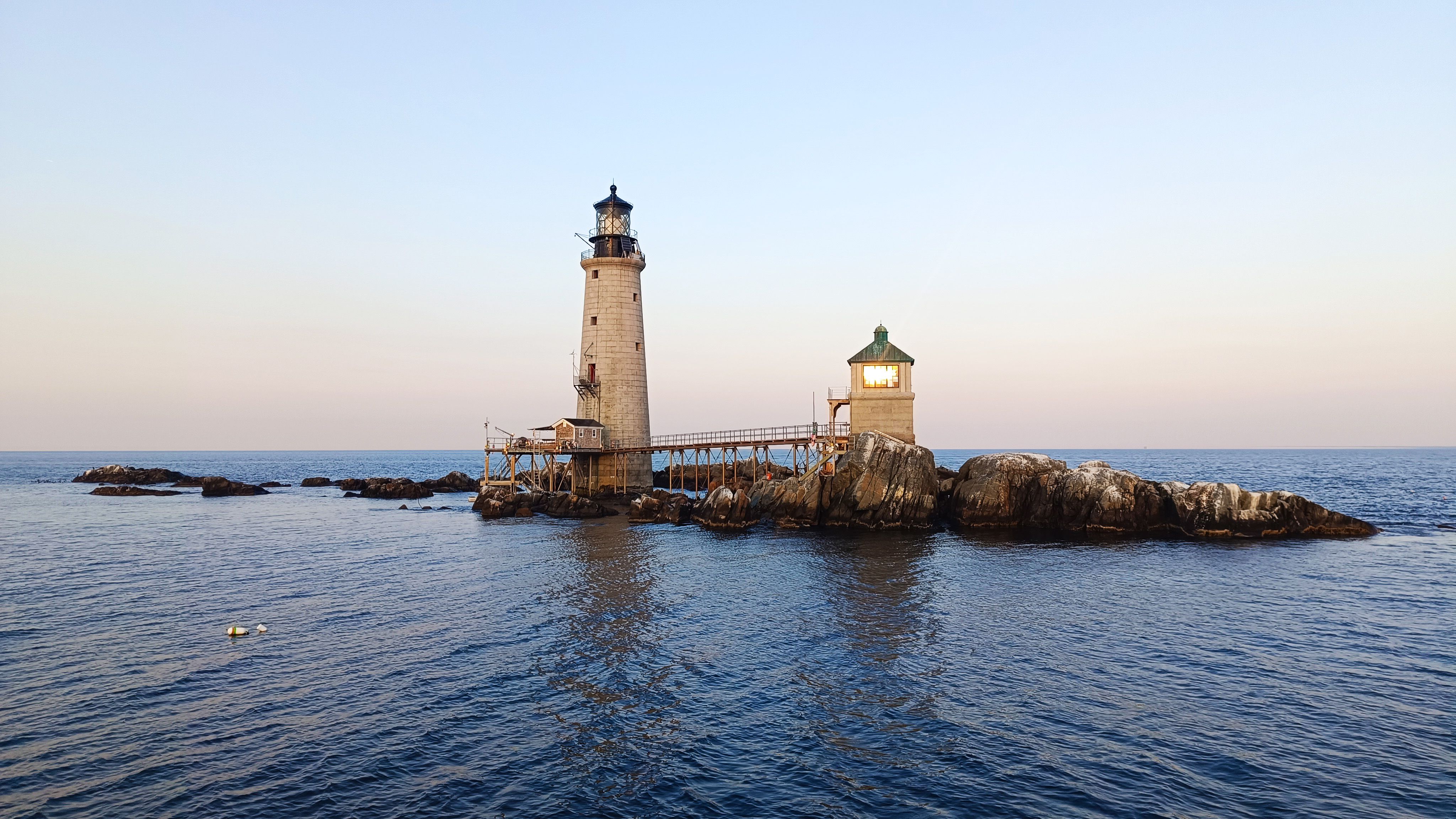 Boston Harbour Lighthouse at Sunrise · Free Stock Photo