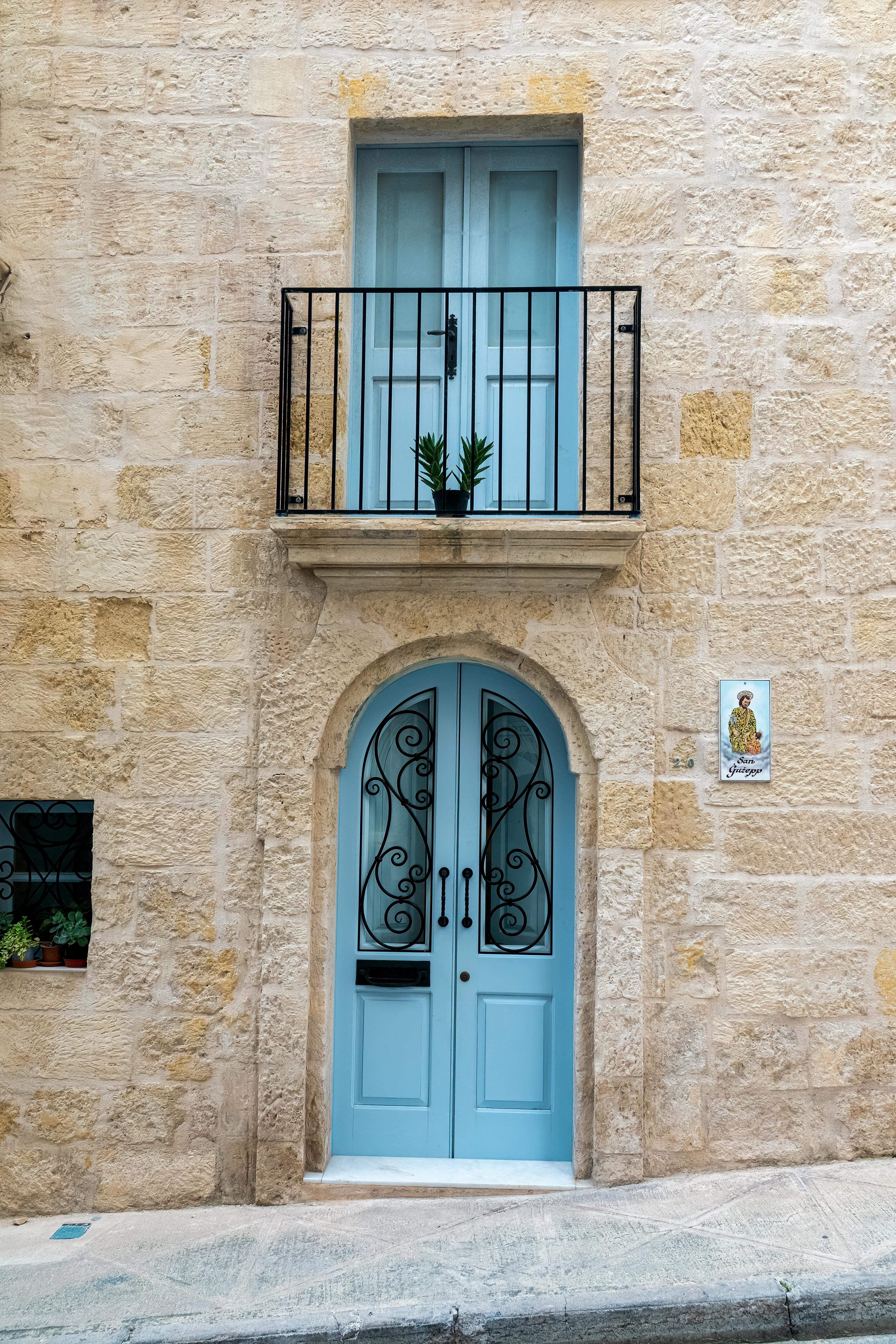 Suni Malta Photos, Download The BEST Free Suni Malta Stock Photos & HD ...