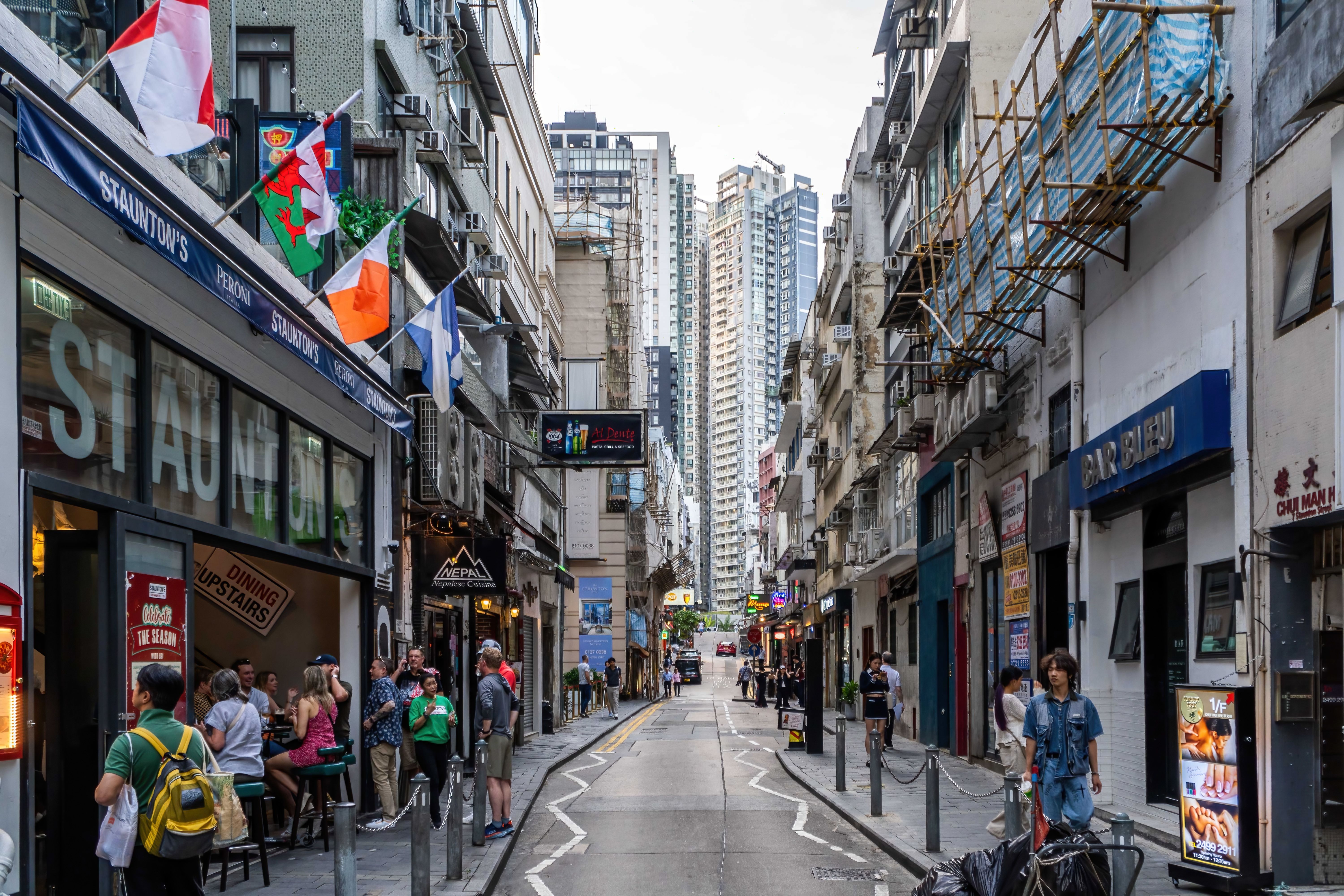 Vibrant Street Scene in Hong Kong's Soho District · Free Stock Photo