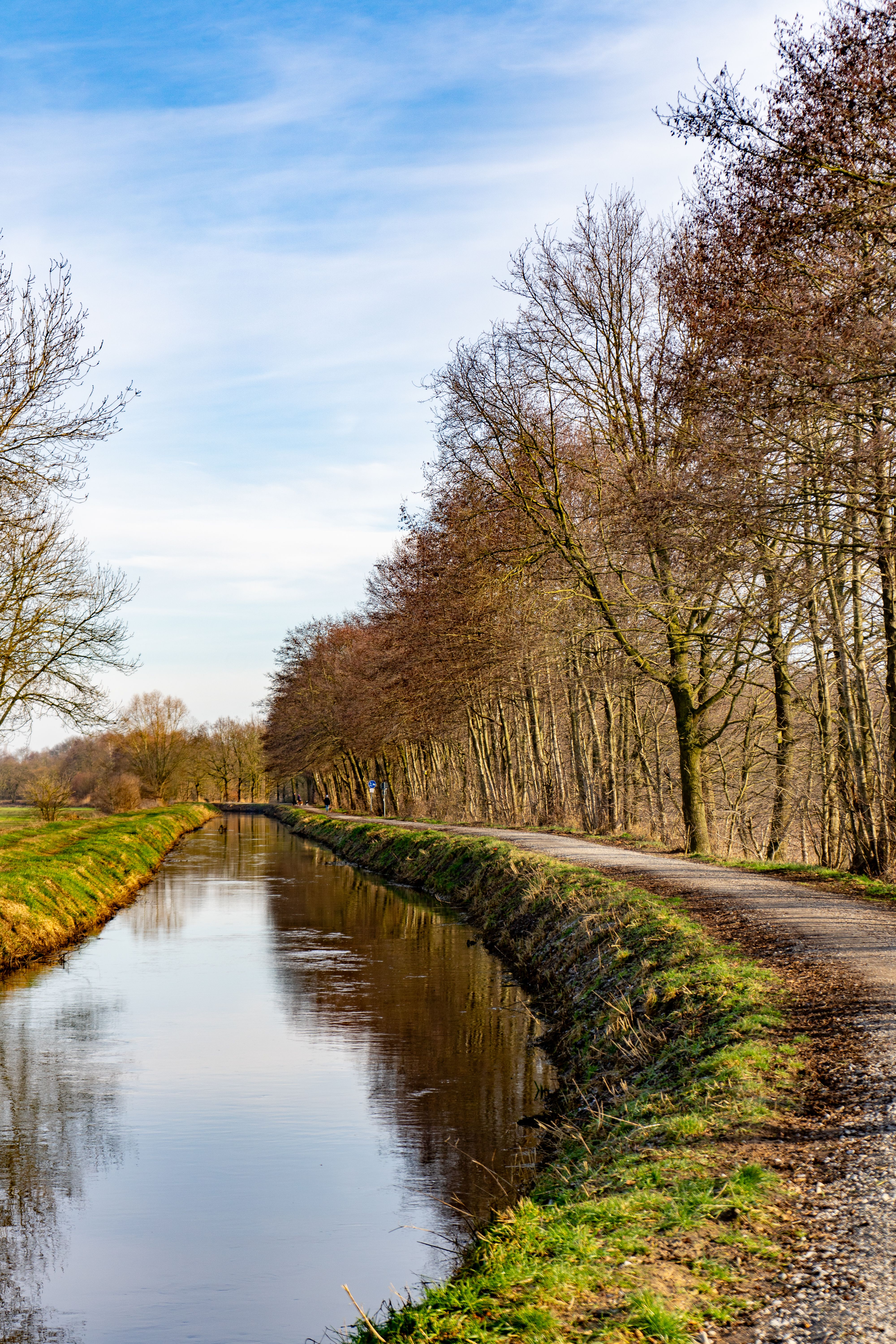 Scenic Canal Pathway in Rietberg, Germany · Free Stock Photo