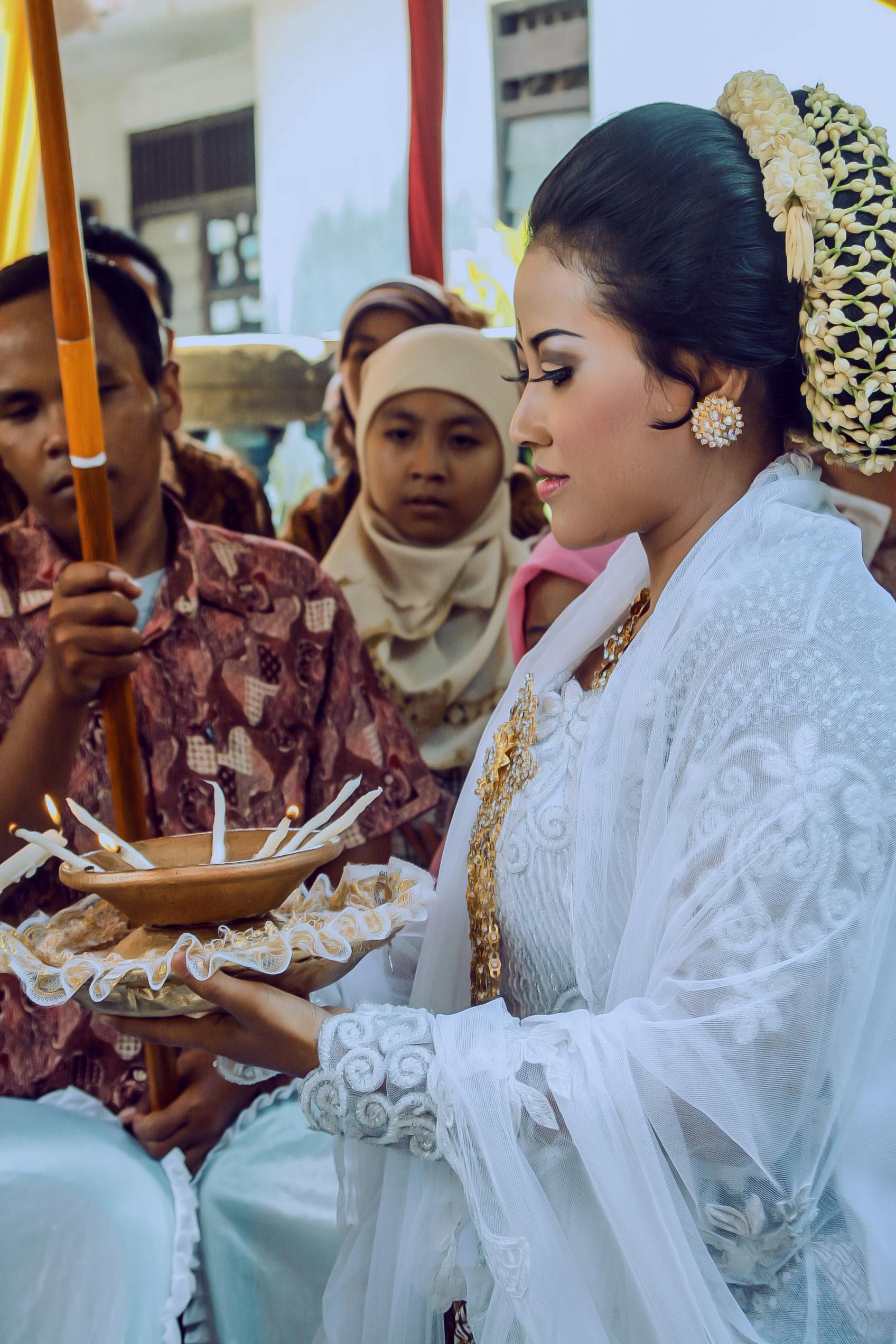 Elegant Sundanese Wedding Ceremony Ritual · Free Stock Photo