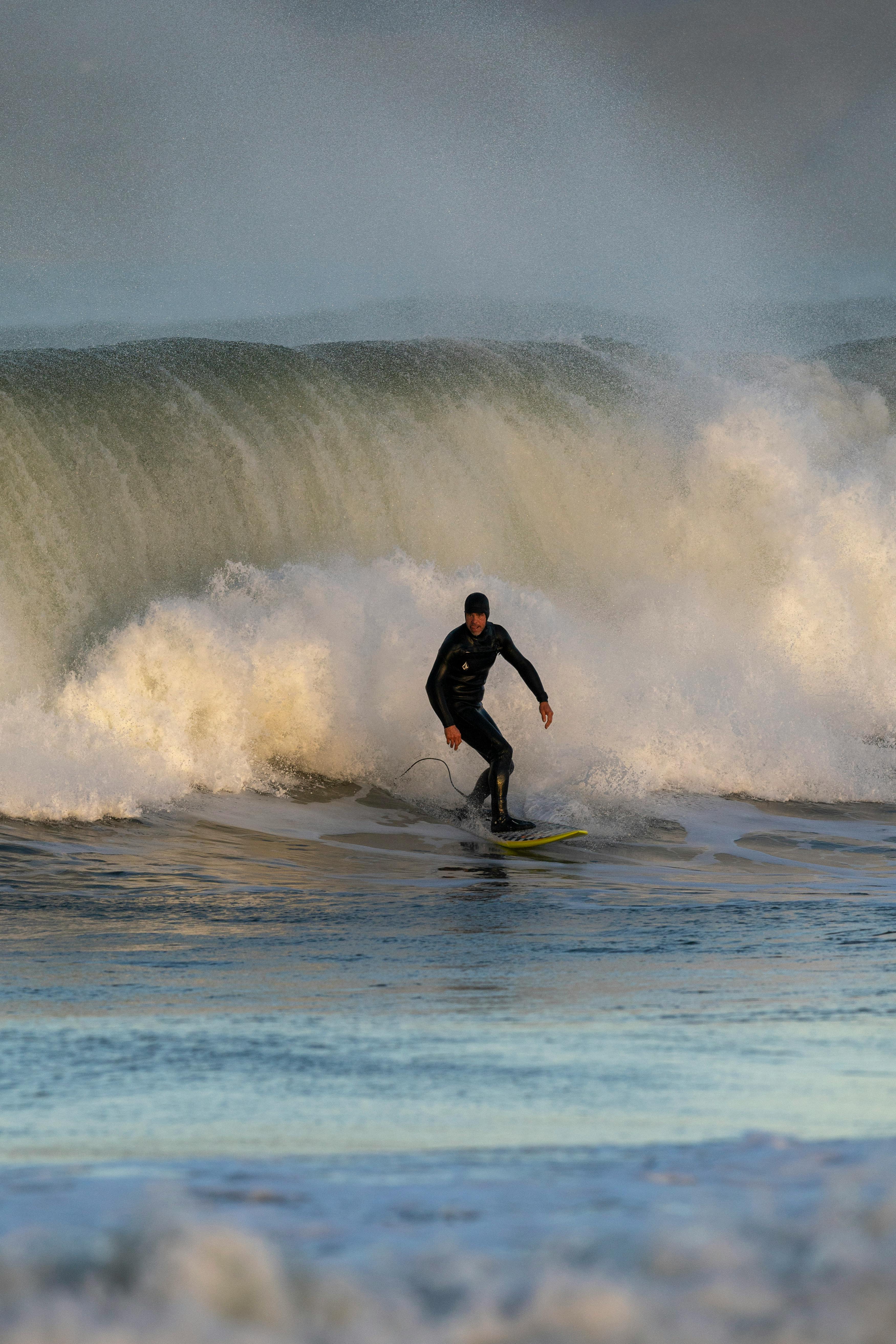 Surfing Waters Photos, Download The BEST Free Surfing Waters Stock ...