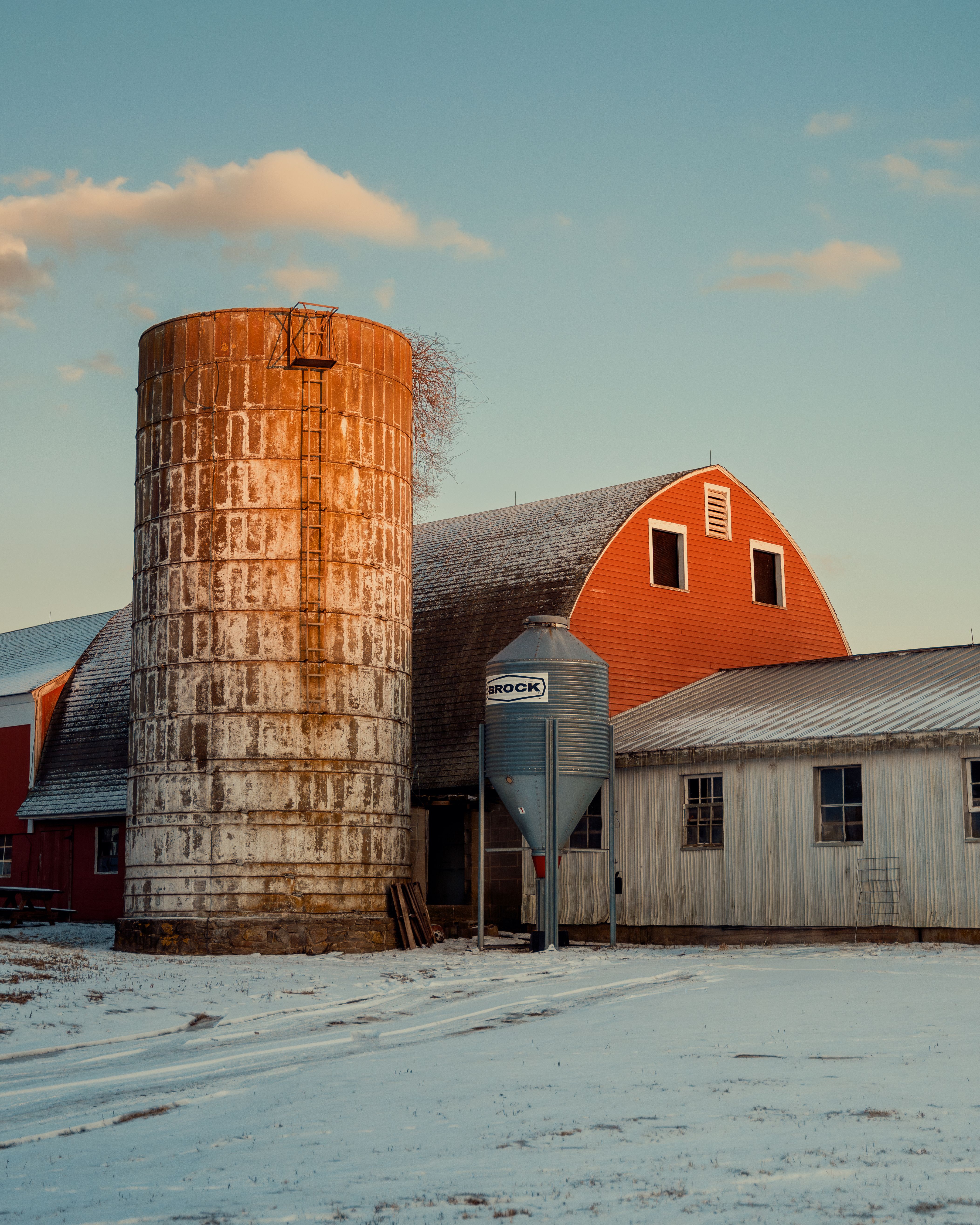 Charming Connecticut Farm in Winter's Golden Hour · Free Stock Photo
